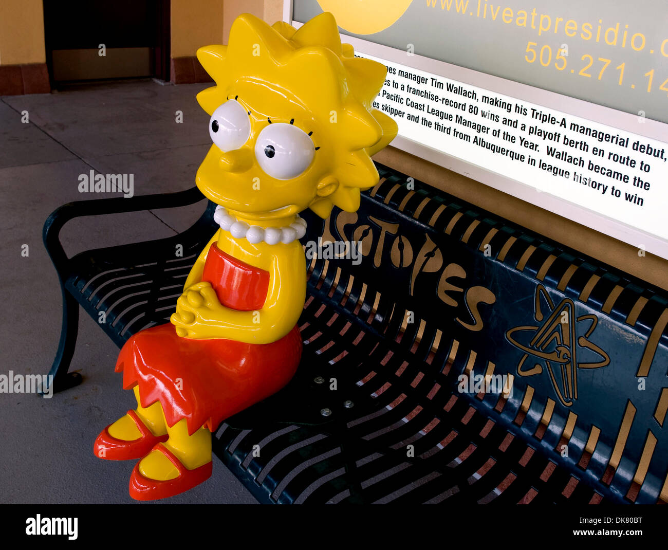 Lisa simpson hi-res stock photography and images - Alamy