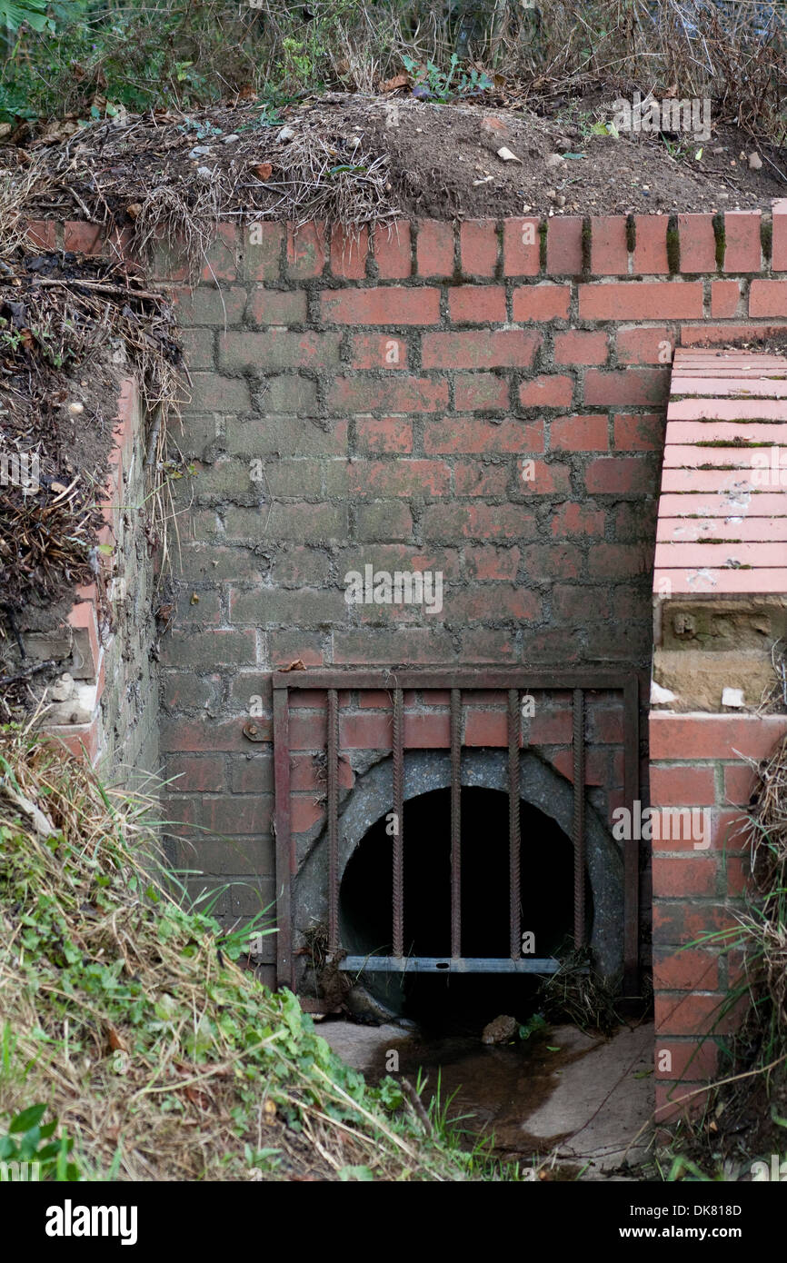 Brick culvert hi-res stock photography and images - Alamy
