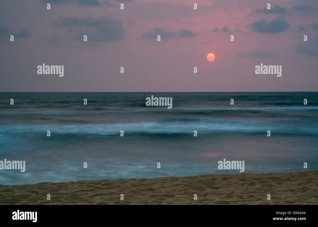 Sri lankan beach hi-res stock photography and images - Alamy