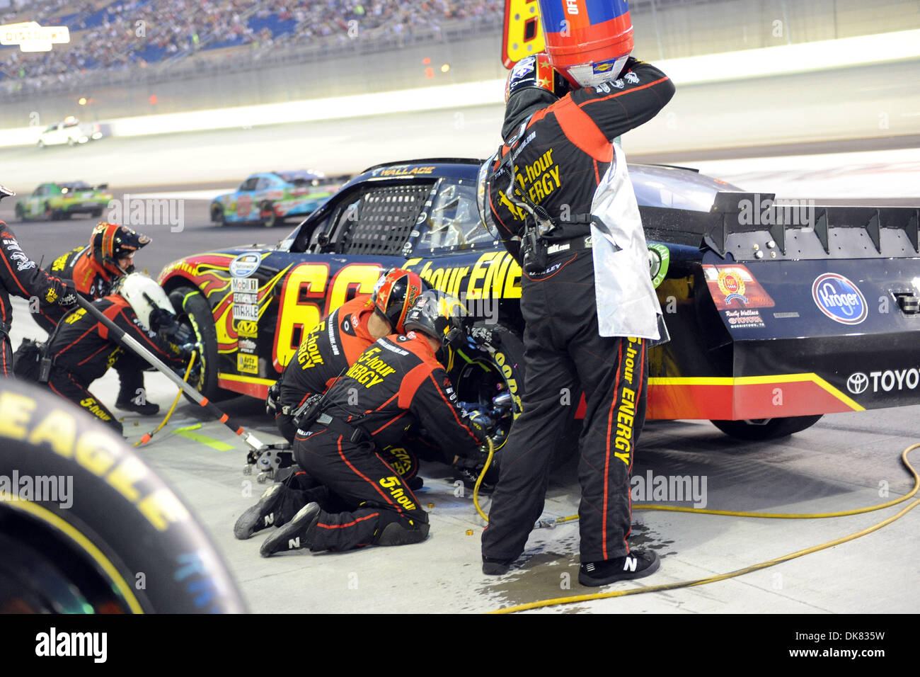 Pit crew at work on a race car hi-res stock photography and images - Alamy
