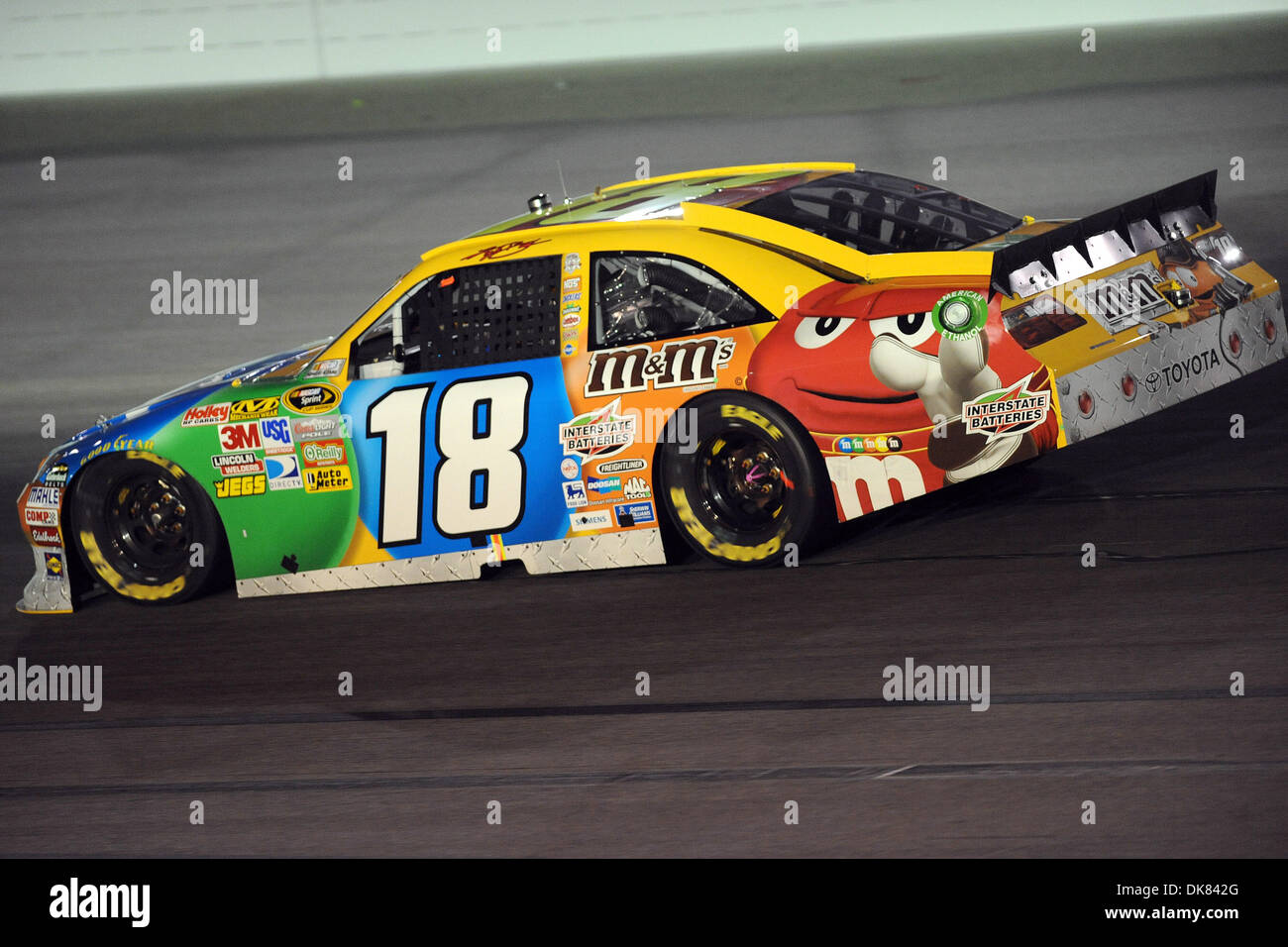 July 9, 2011 - Sparta, Kentucky, U.S - Kyle Busch, driver of the (18) M ...