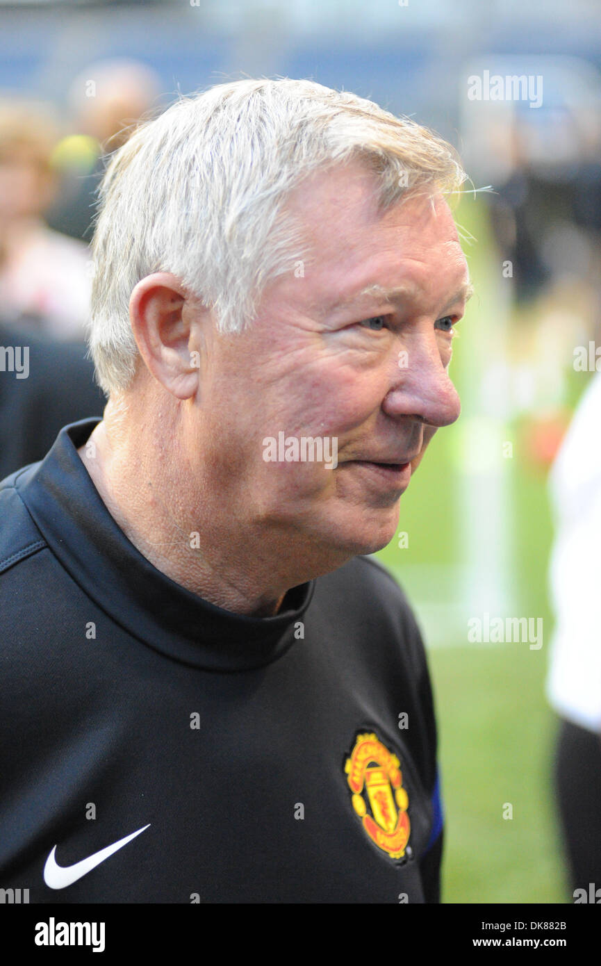 Manchester united manager alex ferguson during training hi-res stock ...