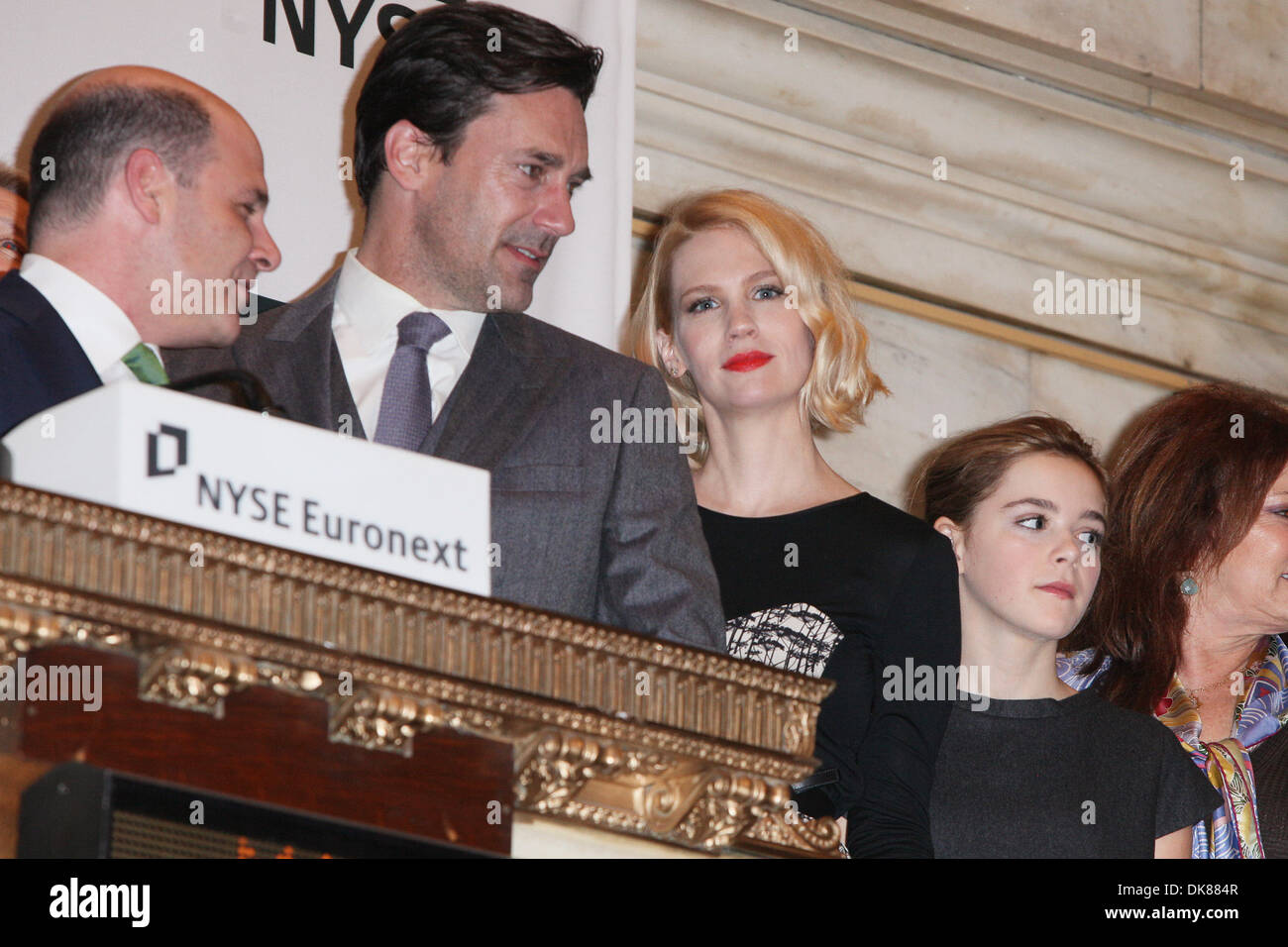 Jon Hamm Kiernan Shipka January Jones Castmembers of 'Madmen' ring ...