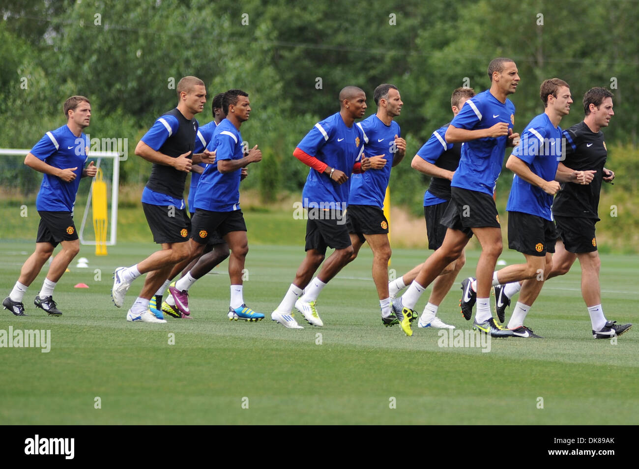 Rio ferdinand manchester united 2011 hi-res stock photography and ...