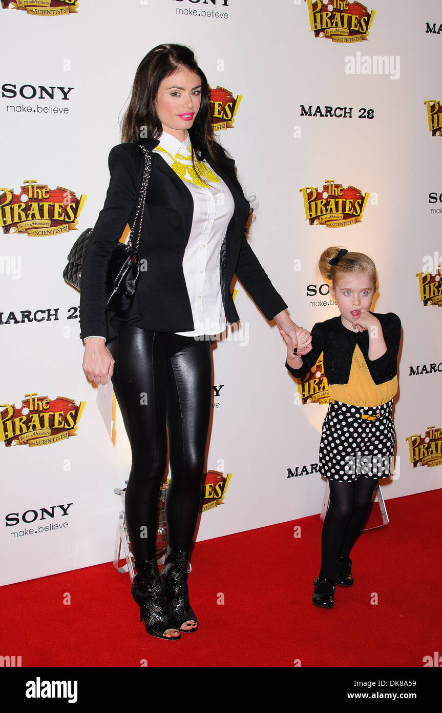 Chloe sims and daughter madison hi-res stock photography and images - Alamy