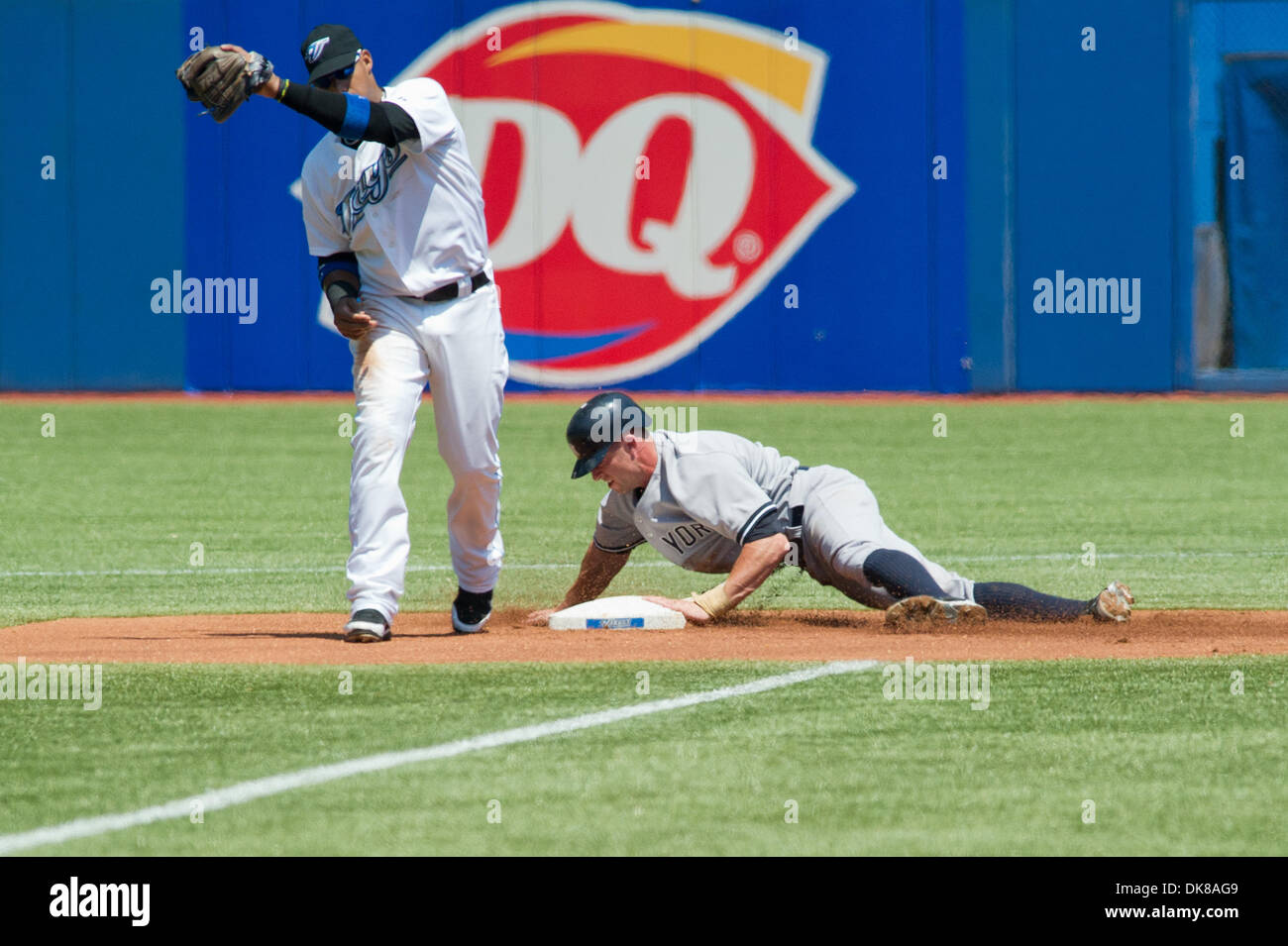 New york yankees left fielder brett gardner 11 hi-res stock photography ...