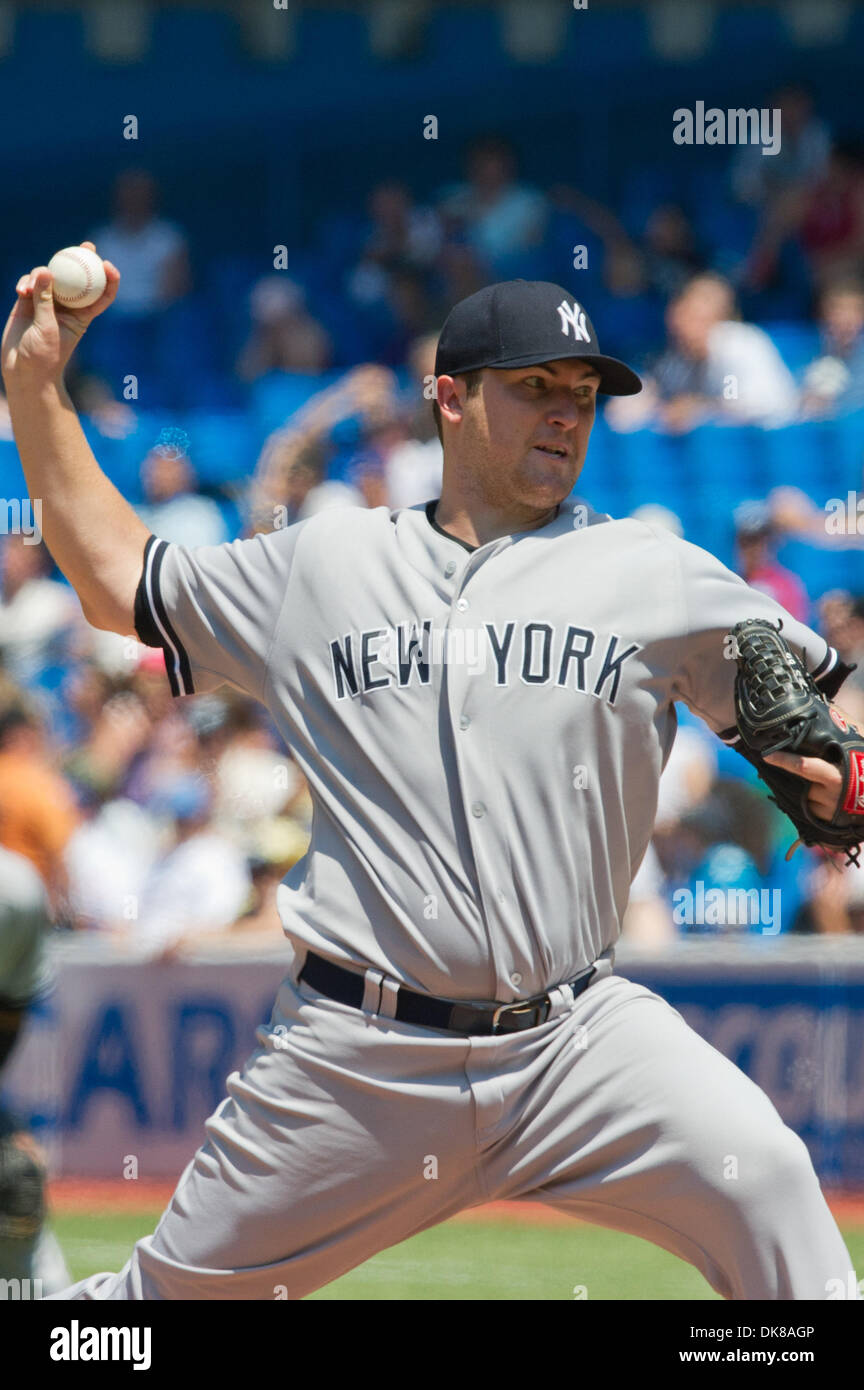 Phil hughes action hi-res stock photography and images - Alamy