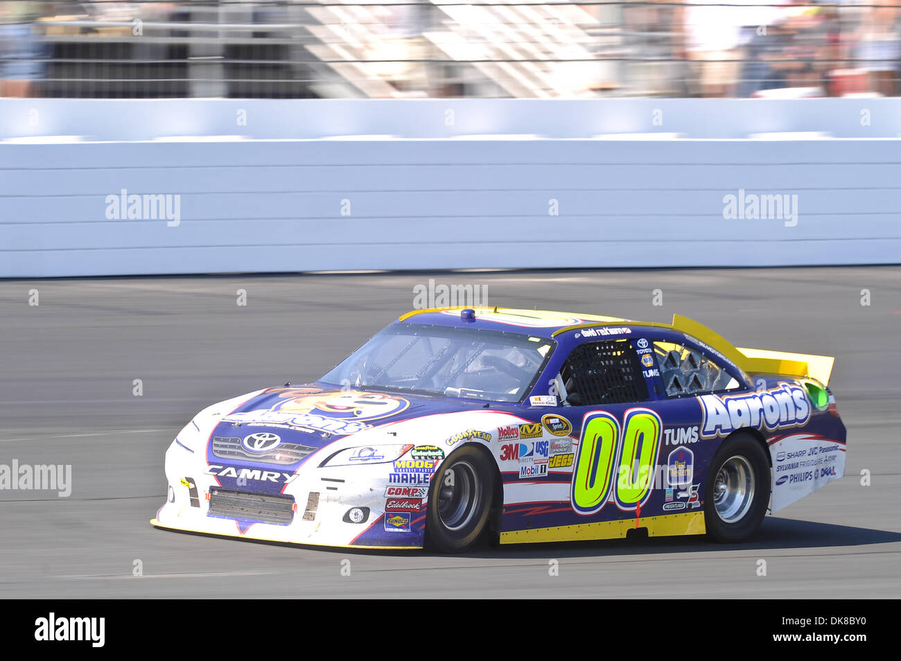 Michael waltrip aarons dream machine toyota david reutimann hi-res ...