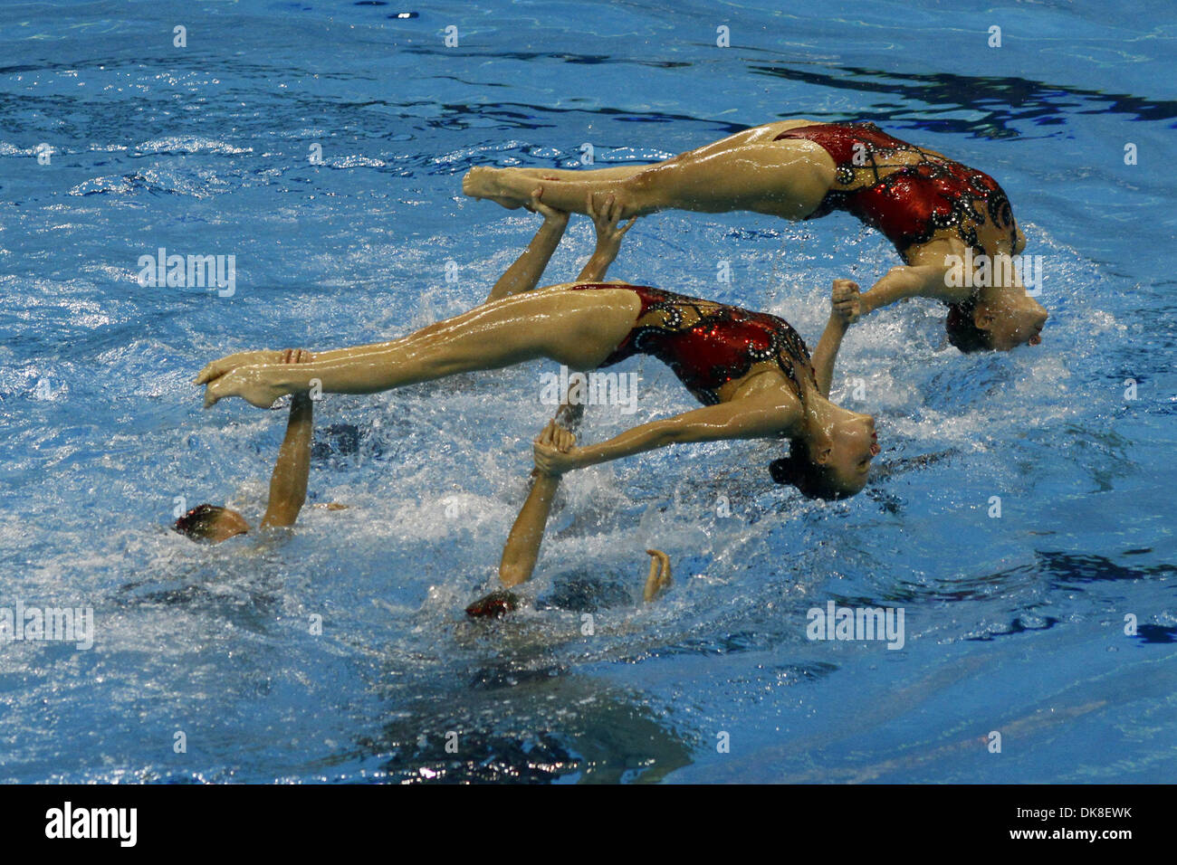 Russian synchronized swimming team gold hi-res stock photography and ...