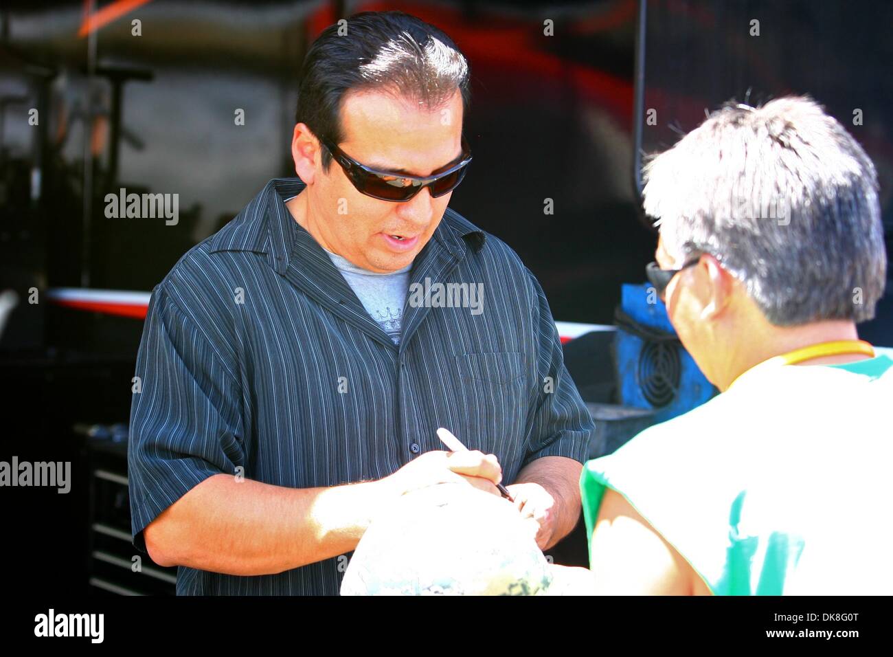 Mopar signs hi-res stock photography and images - Alamy