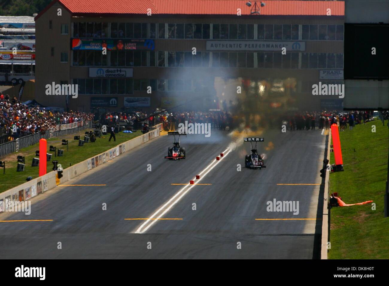 July 23, 2011 - Morrison, Colorado, U.S - Larry Dixon Jr driver for AL ...