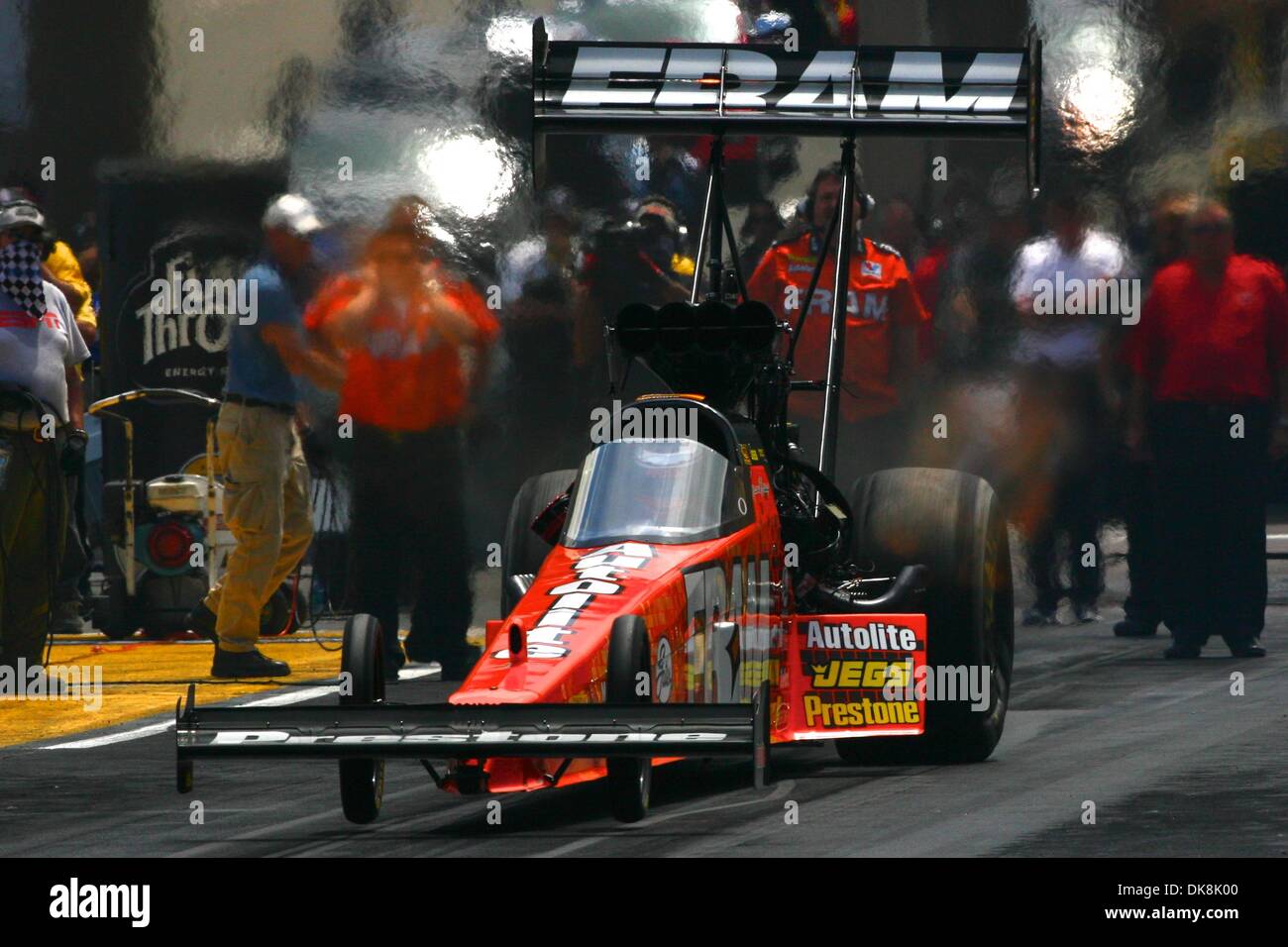 Mile high speedway hi-res stock photography and images - Alamy