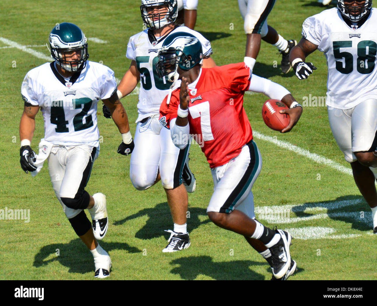July 31, 2011 - Bethlehem, PA, USA - Eagles quarterback, MICHAEL VICK ...