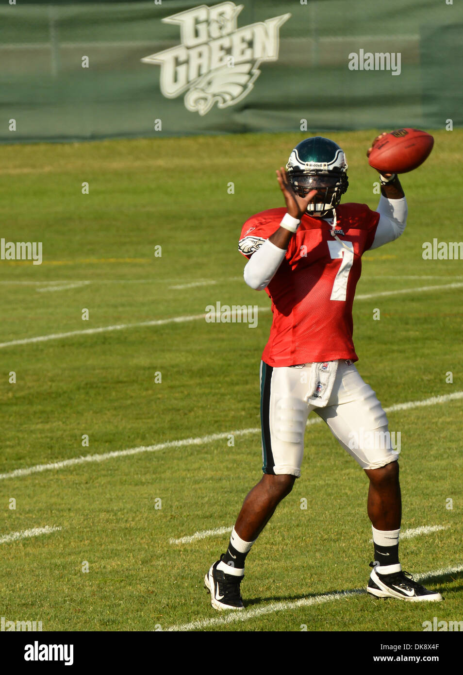 July 31, 2011 - Bethlehem, PA, USA - Eagles quarterback, MICHAEL VICK ...