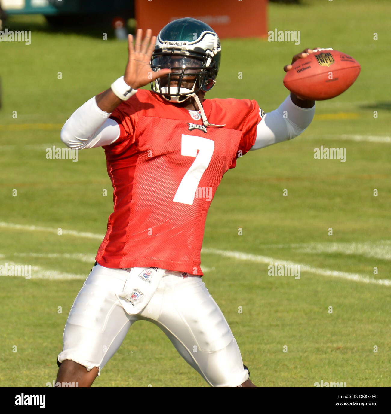 July 31, 2011 - Bethlehem, PA, USA - Eagles quarterback, MICHAEL VICK ...