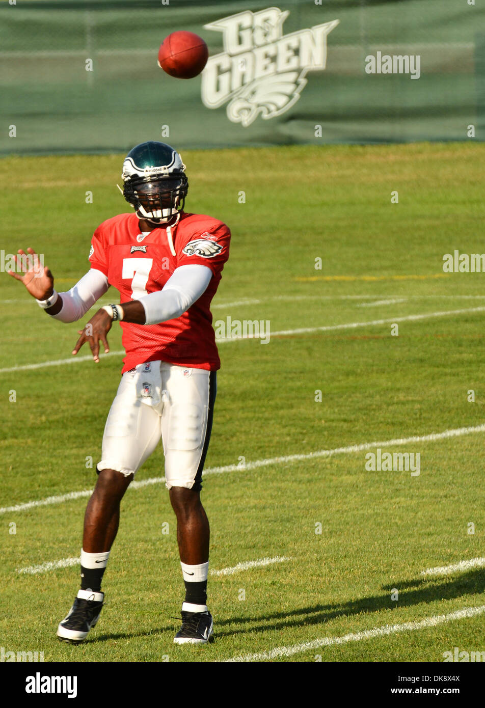 July 31, 2011 - Bethlehem, PA, USA - Eagles quarterback, MICHAEL VICK ...