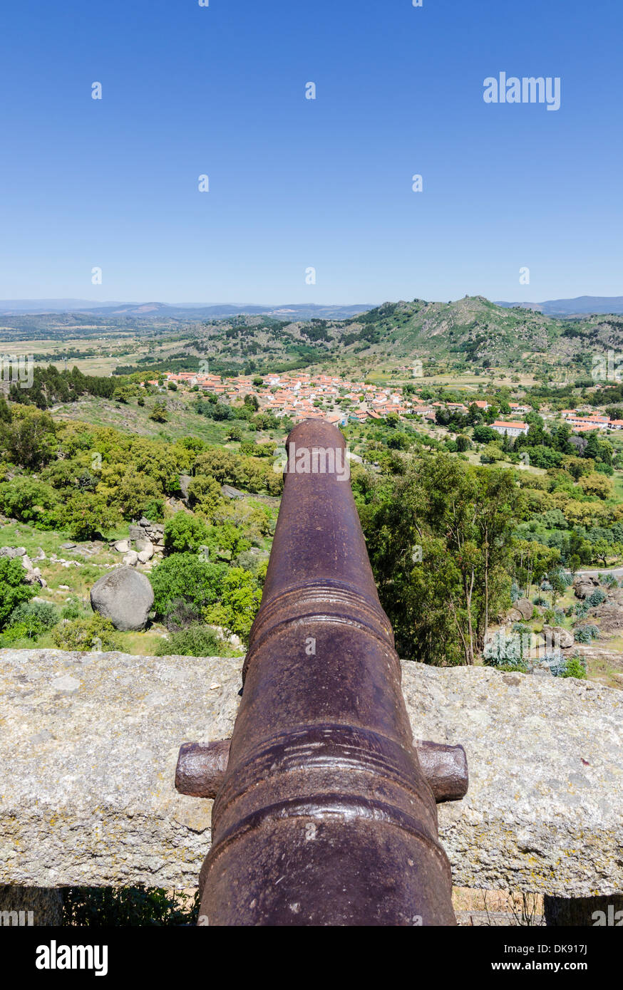 Old cannon pointing out from Monsanto village towards Relva, Portugal ...