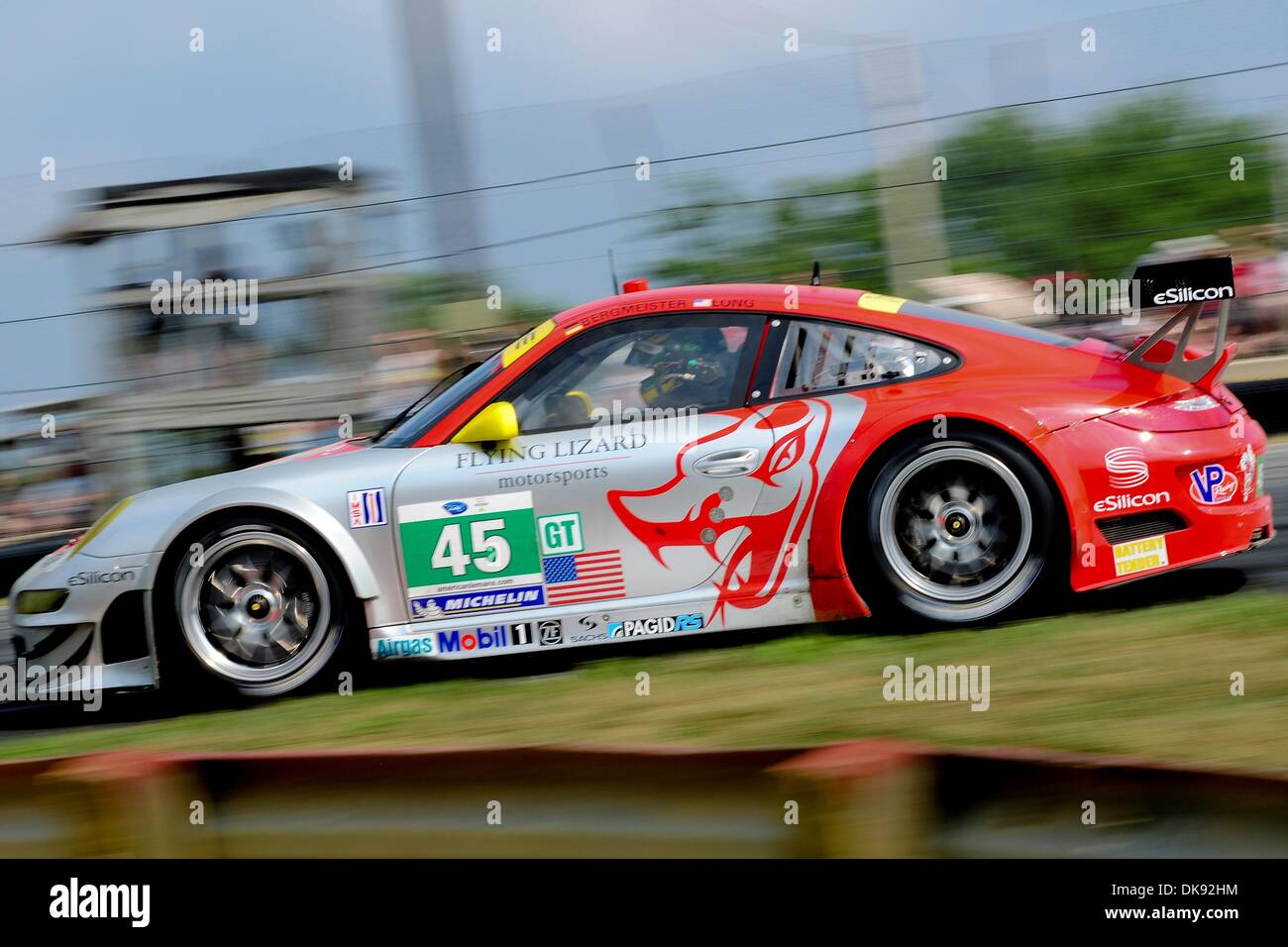 Flying lizard motorsports hi-res stock photography and images - Alamy