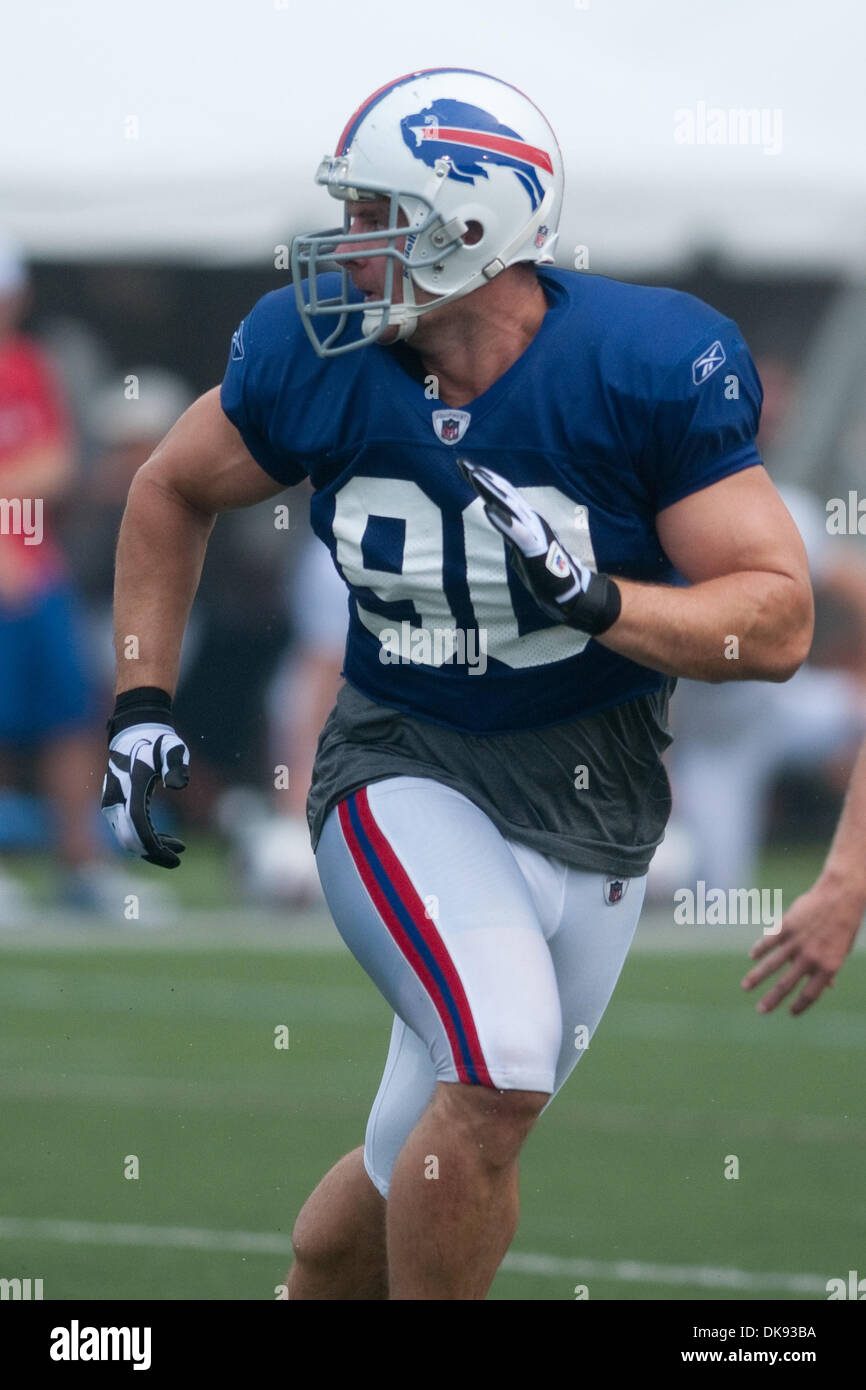 Buffalo bills defensive end chris hi-res stock photography and images ...