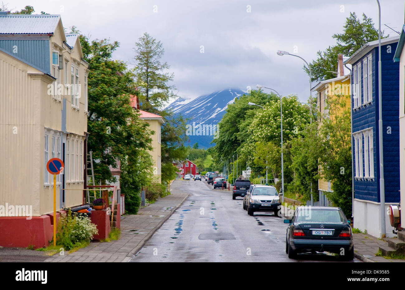 Colourful house akureyri iceland hi-res stock photography and images ...