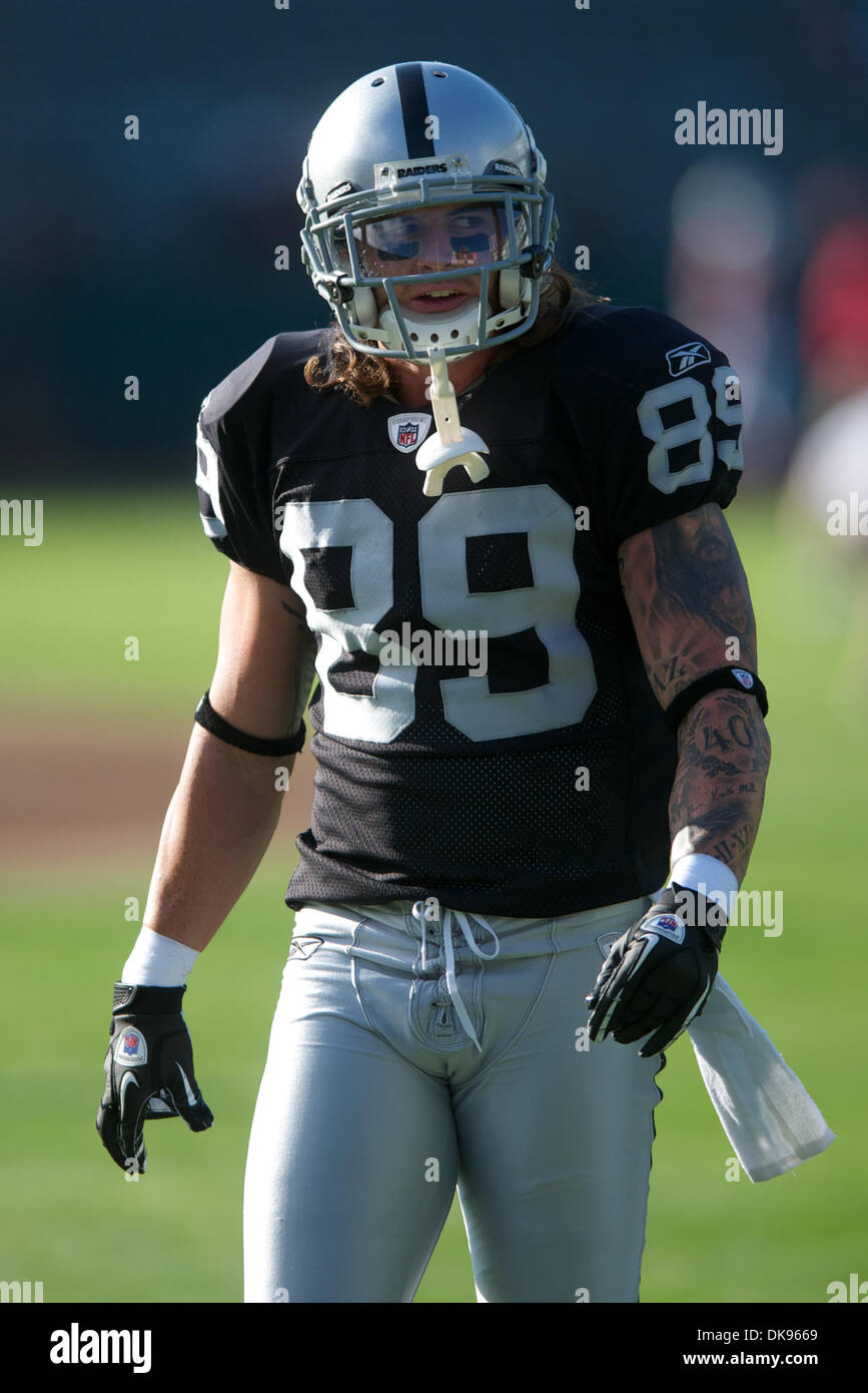 Aug. 11, 2011 - Oakland, California, U.S - Raiders wide receiver Nick ...