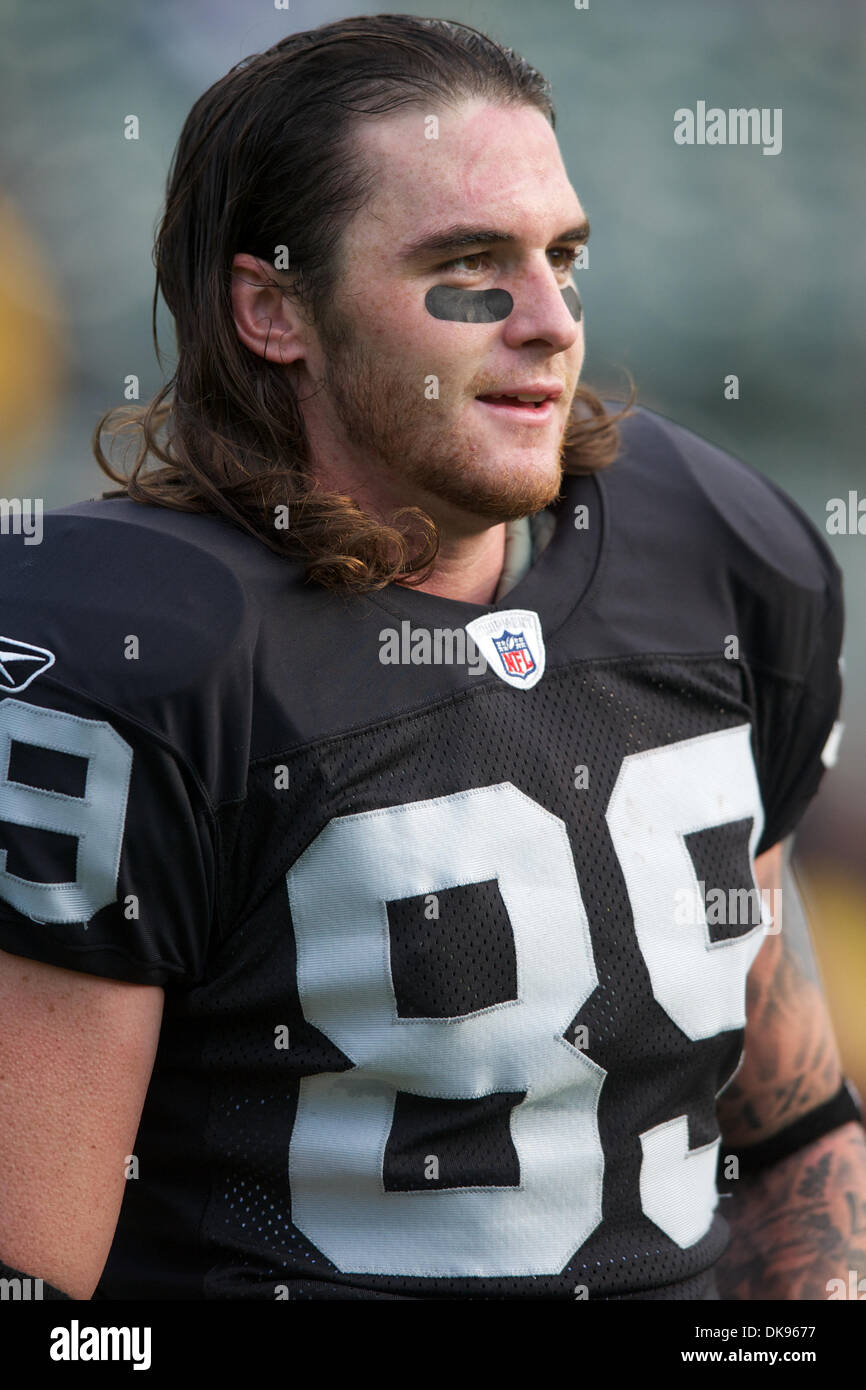 Aug. 11, 2011 - Oakland, California, U.S - Raiders wide receiver Nick ...