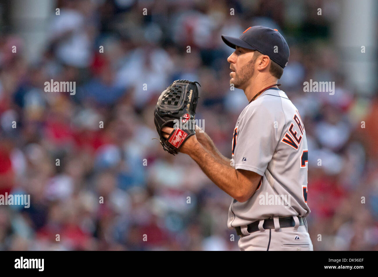 Aug. 11, 2011 - Cleveland, Ohio, U.S - Detroit starting pitcher Justin ...