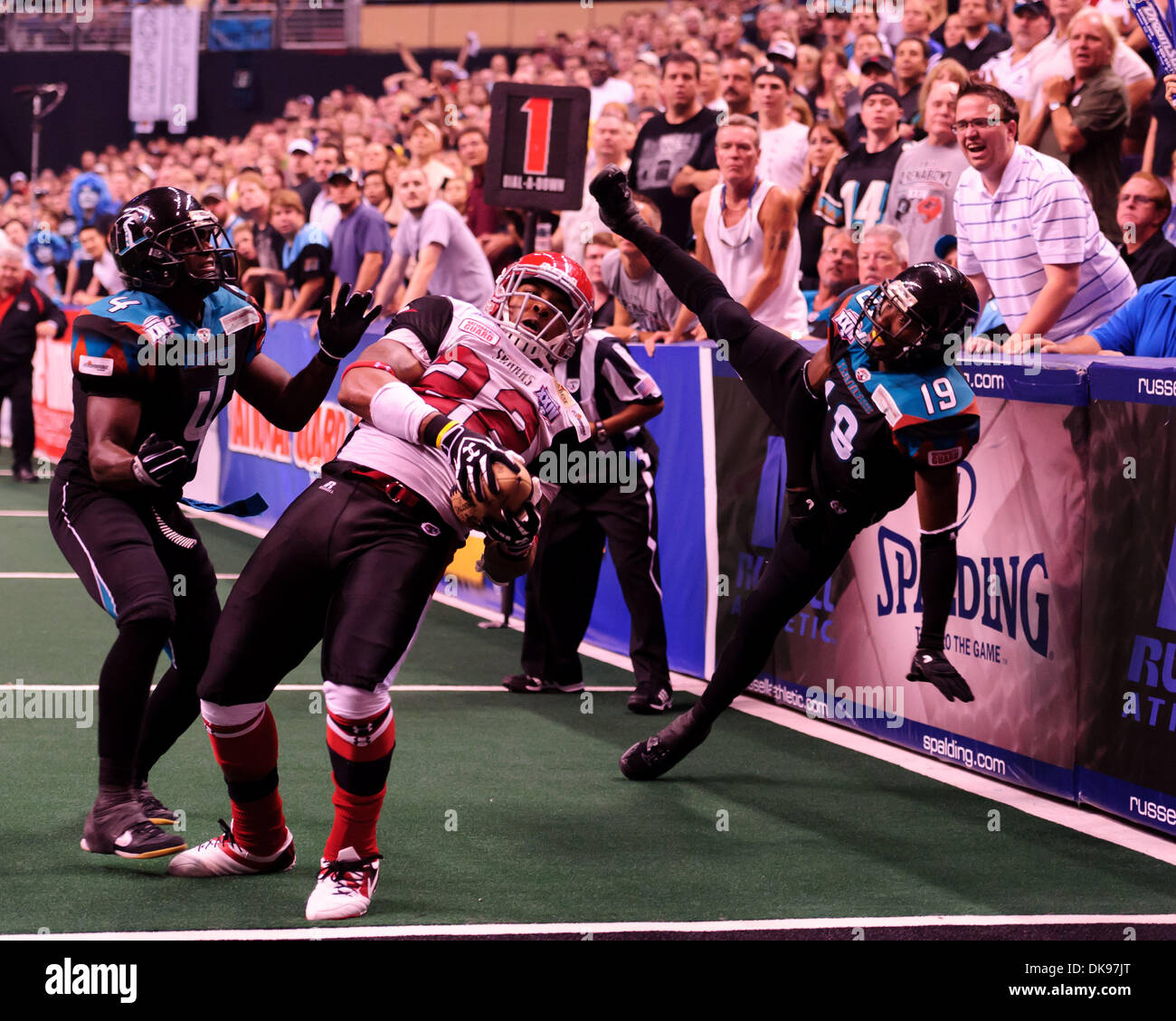 August 12, 2011: Jacksonville Sharks Jamarko Simmons #22 and Arizona ...