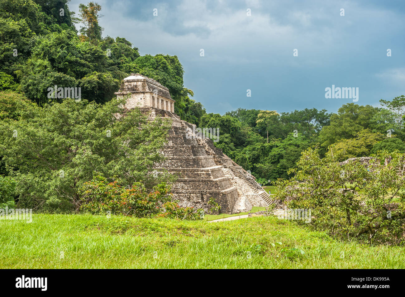 Palenque mayan ruins hi-res stock photography and images - Alamy