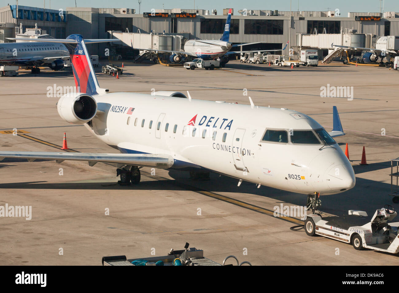 Delta connection hi-res stock photography and images - Alamy