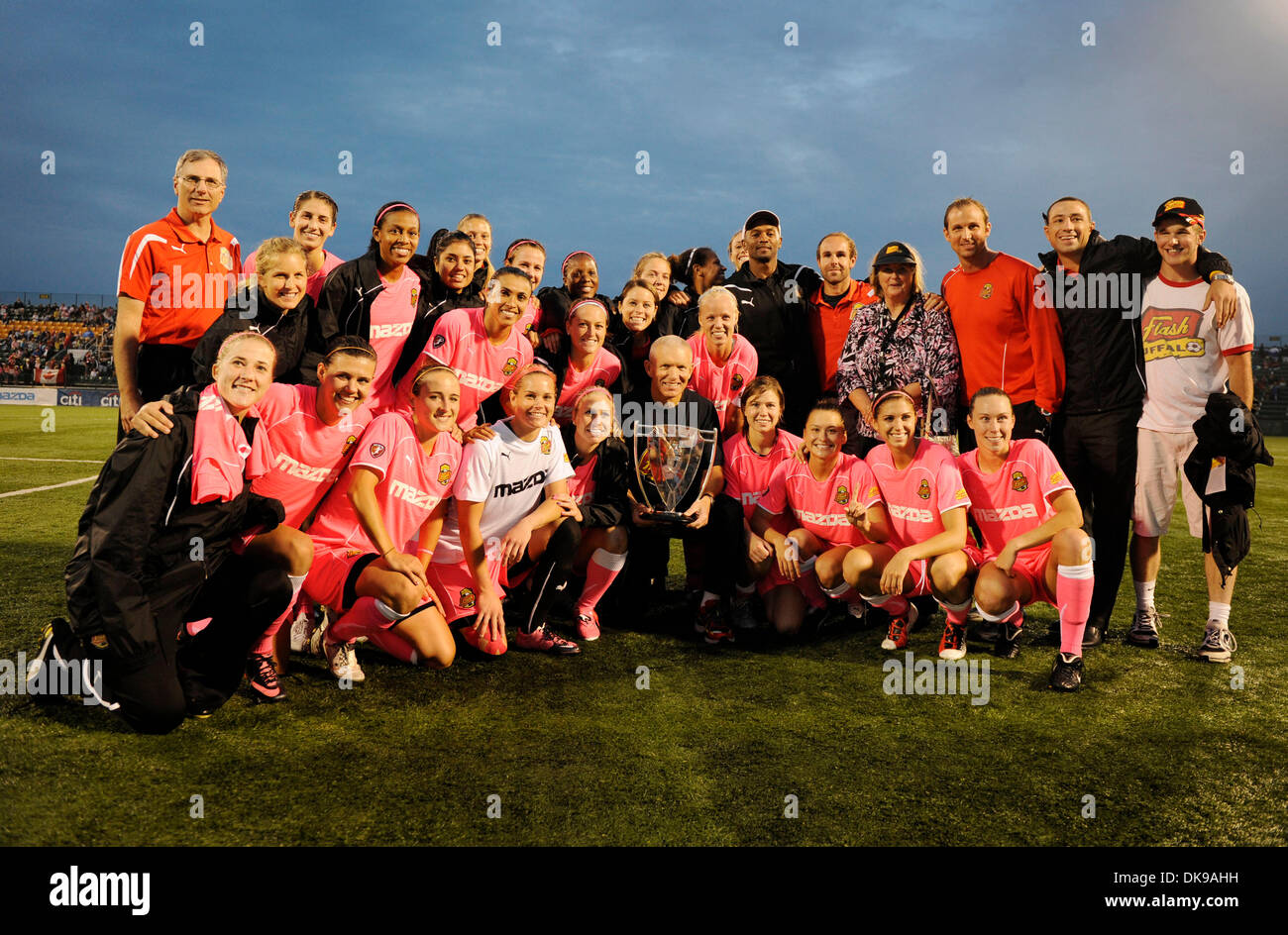 Womens wny flash hi-res stock photography and images - Alamy
