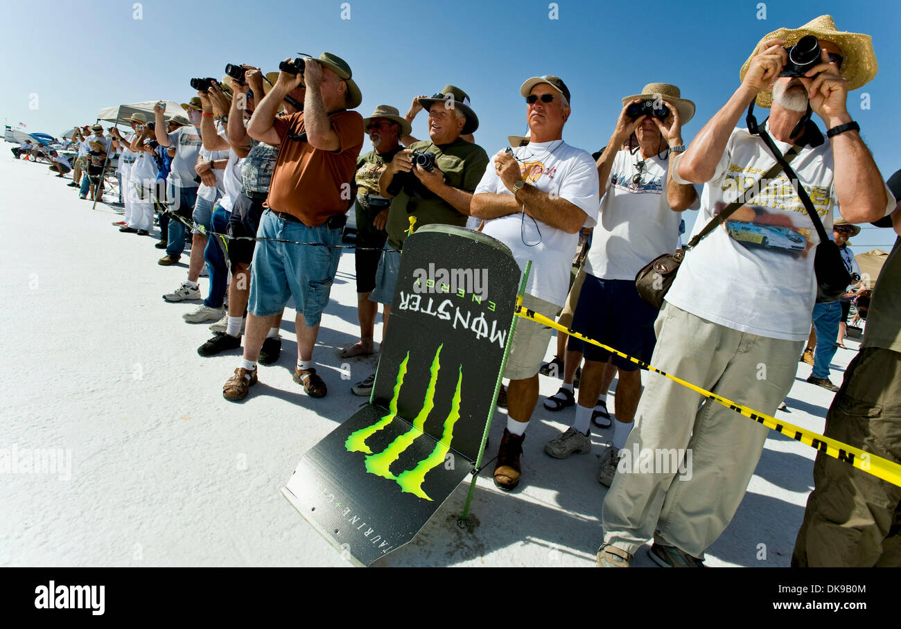 Aug. 15, 2011 - Wendover, Utah, USA - Spectators watch as a race car ...
