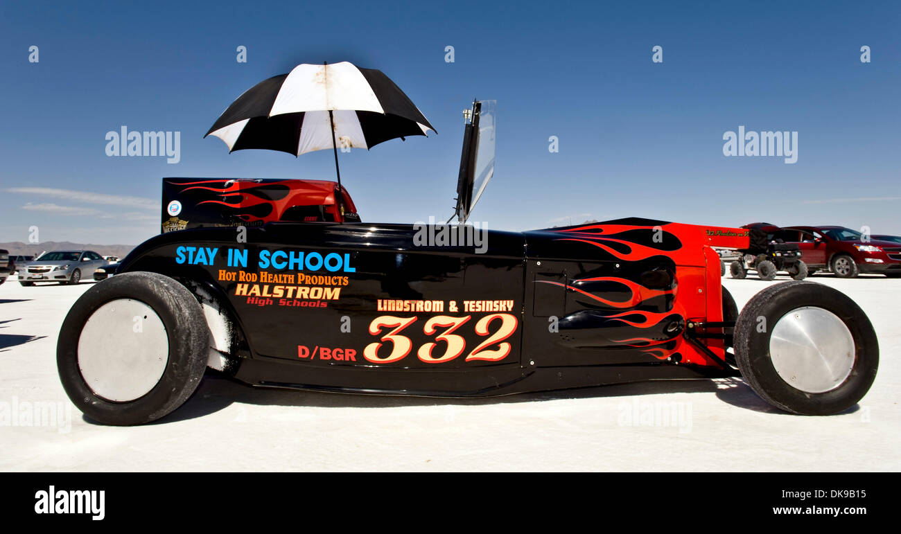 Aug. 15, 2011 - Wendover, Utah, USA - Race cars are queued up in pit ...