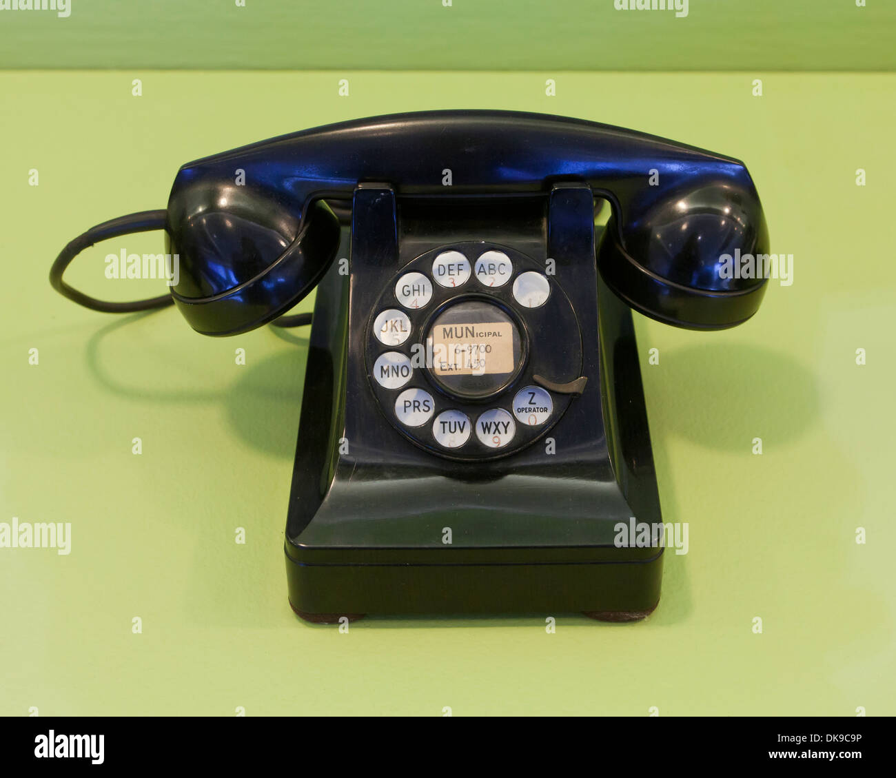 Vintage desk hi-res stock photography and images - Alamy