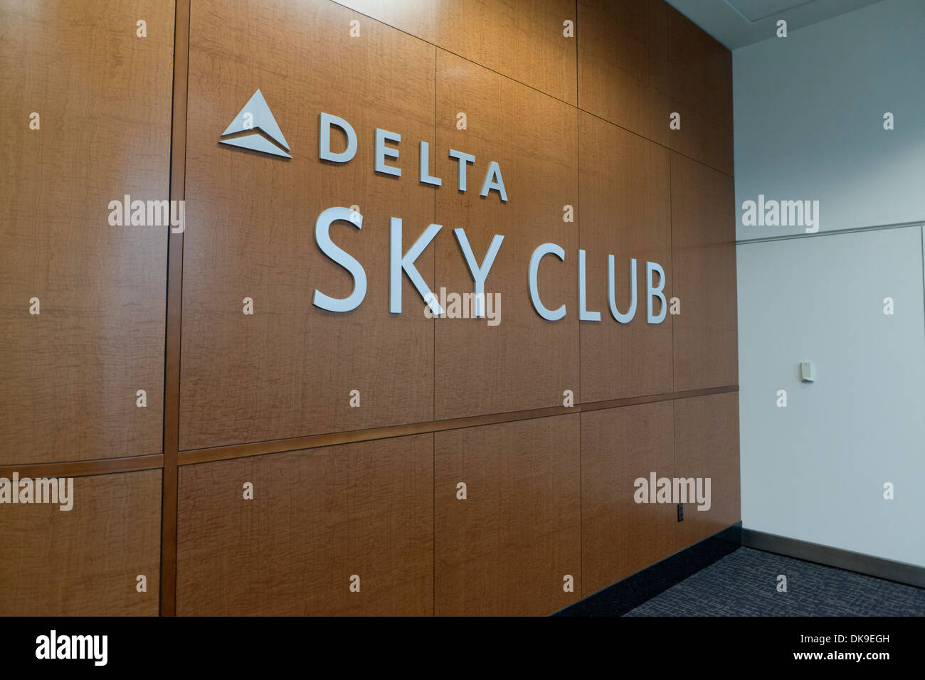 Delta Sky Club lounge sign Stock Photo - Alamy
