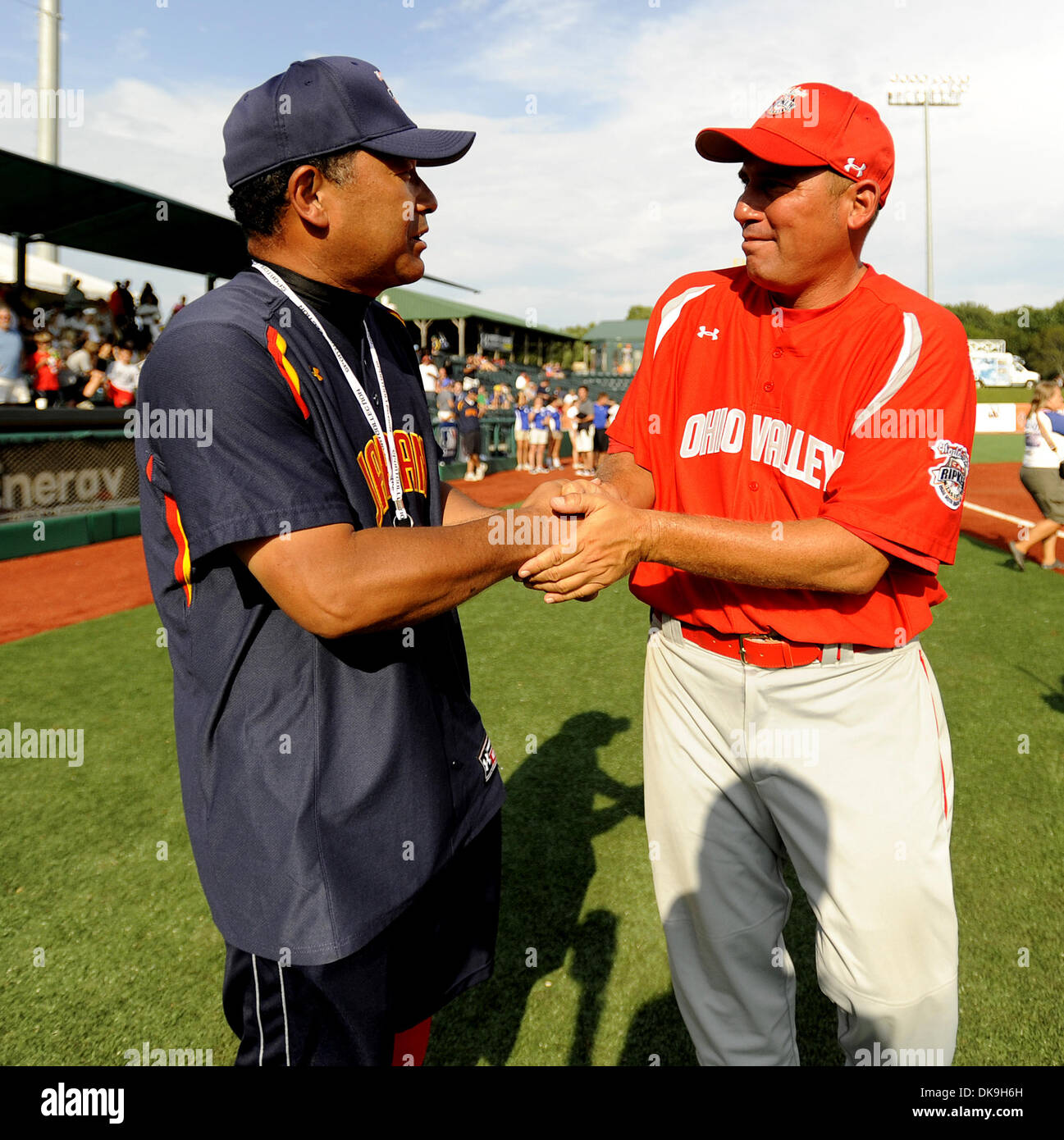 Eclipse coaches hi-res stock photography and images - Alamy