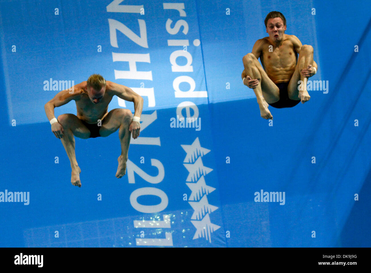 Aug. 22, 2011 - Shenzhen, China - Synchronized divers ILYA ZAKHAROV and ...