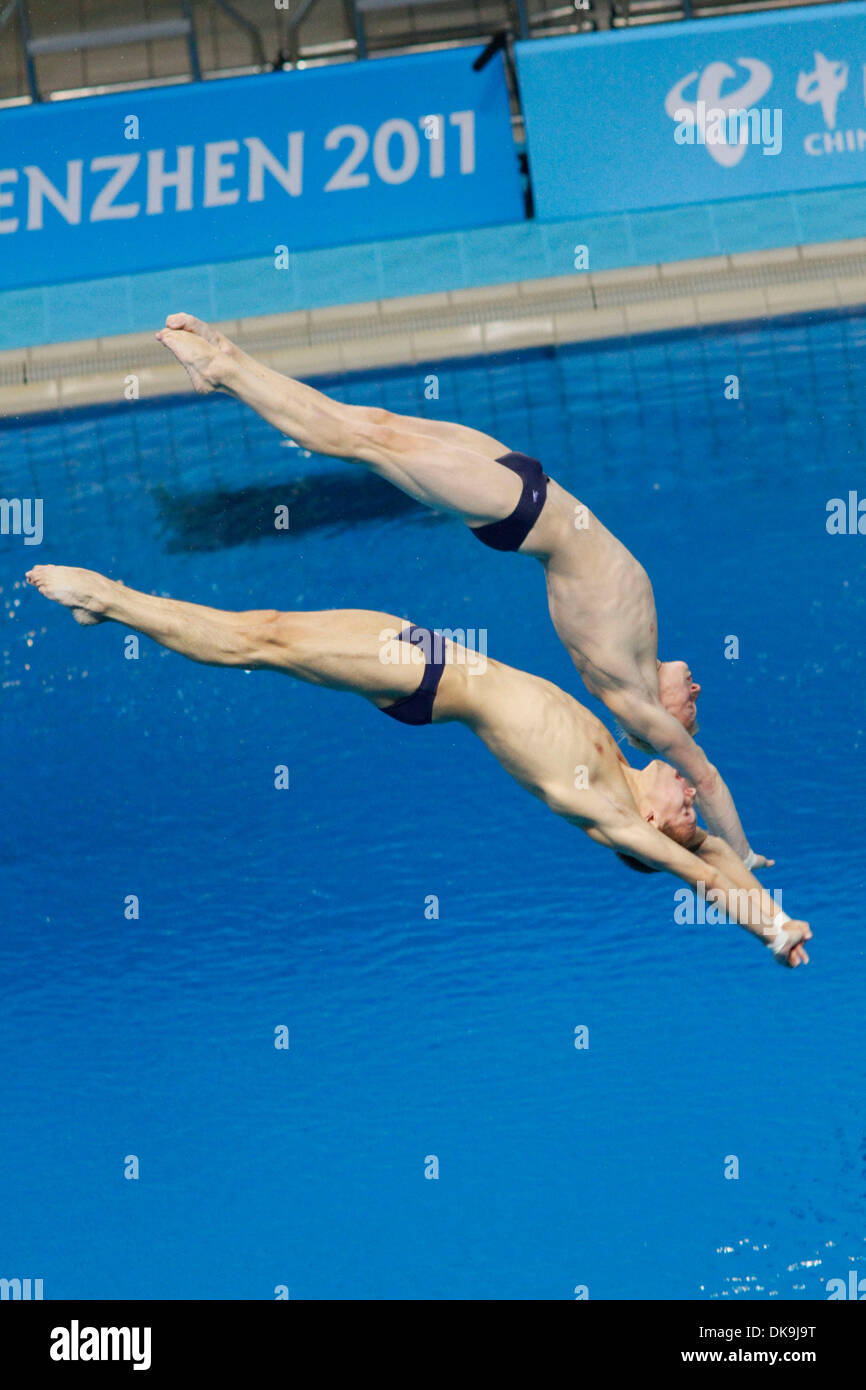 Aug. 22, 2011 - Shenzhen, China - Synchronized divers ILYA ZAKHAROV and ...