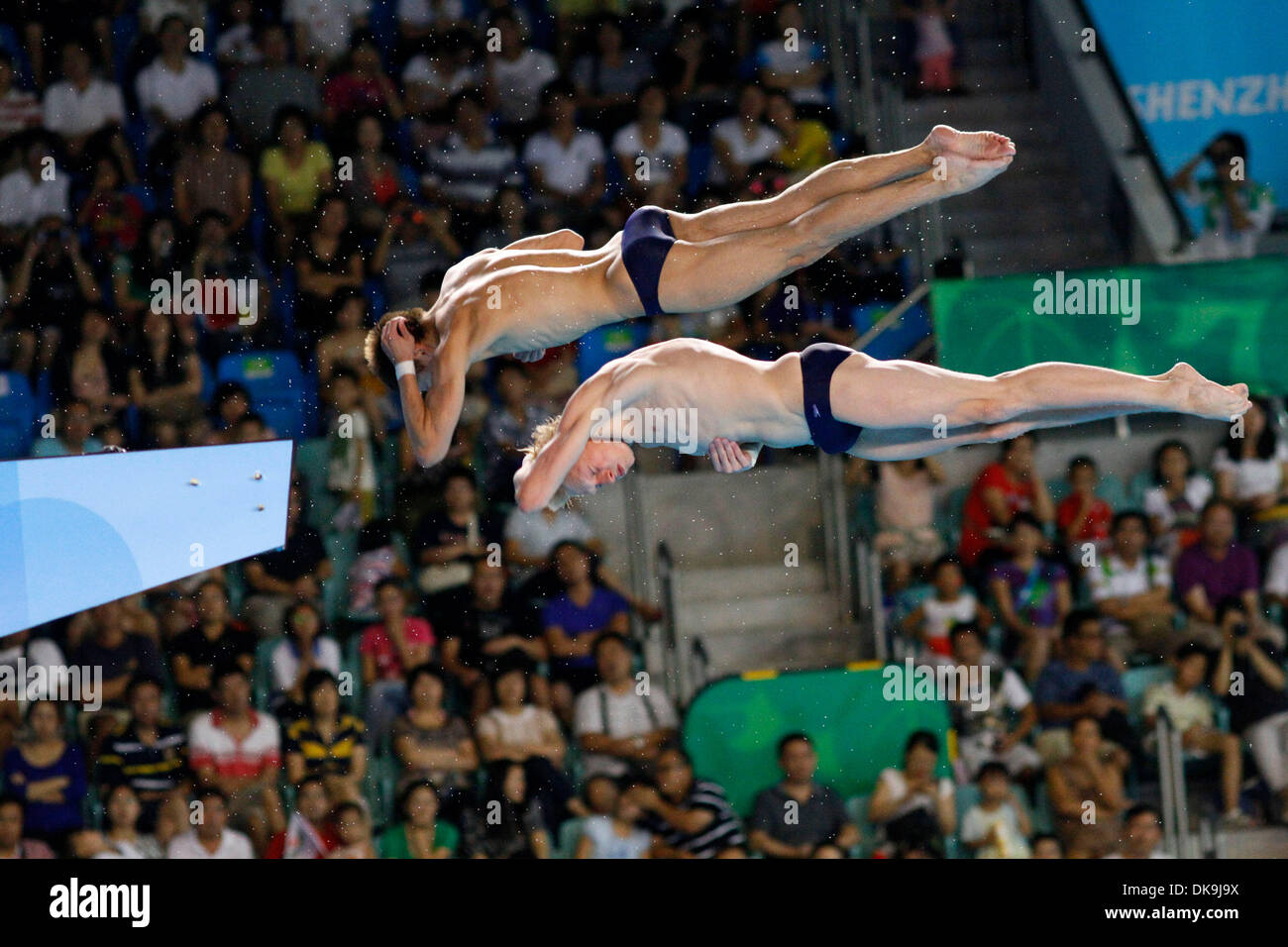 Aug. 22, 2011 - Shenzhen, China - Synchronized divers ILYA ZAKHAROV and ...