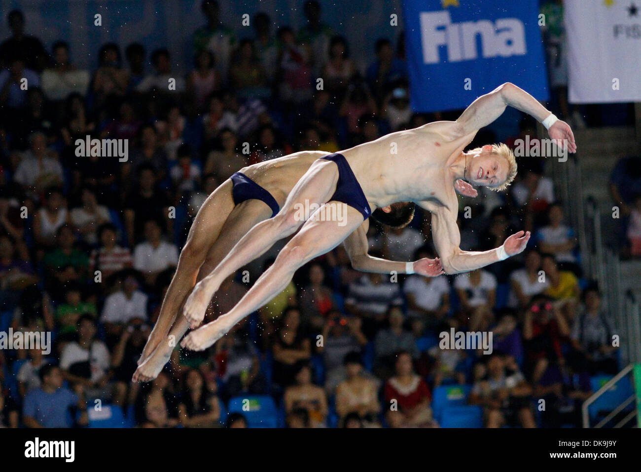 Aug. 22, 2011 - Shenzhen, China - Synchronized divers ILYA ZAKHAROV and ...