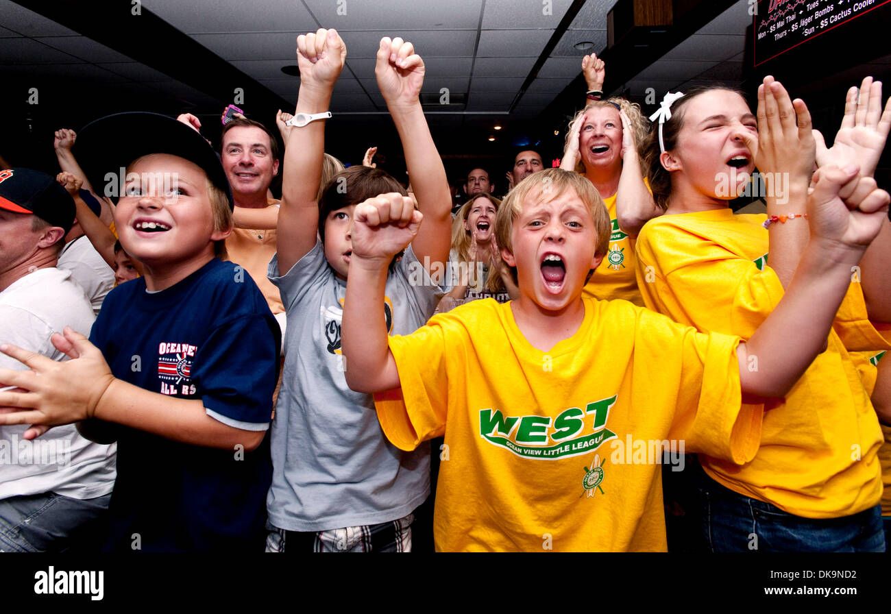 Aug. 28, 2011 - Huntington Beach, California, USA - The Suds Sports ...