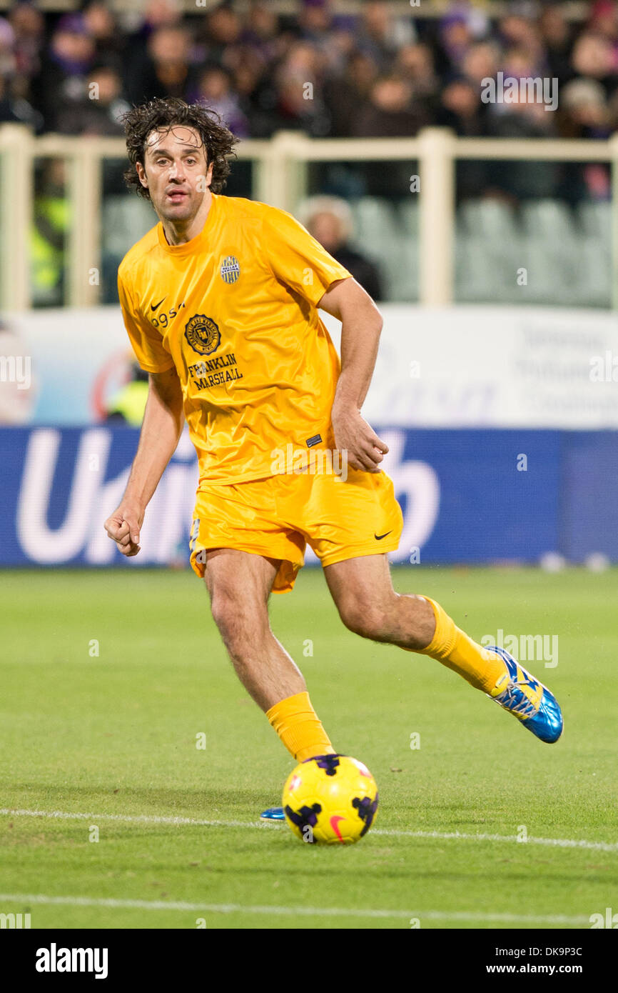 Firenze, Italy. 2nd Dec, 2013. Luca Toni (Hellas) Football / Soccer ...