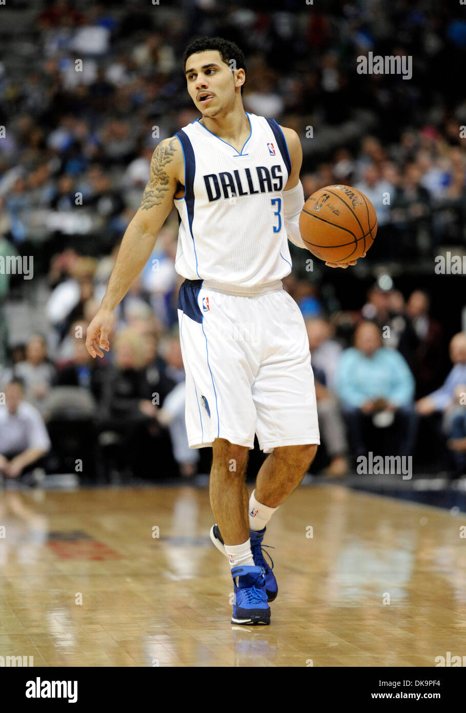 Dallas, Texas, USA. Dec 03, 2013: Dallas Mavericks point guard Shane ...
