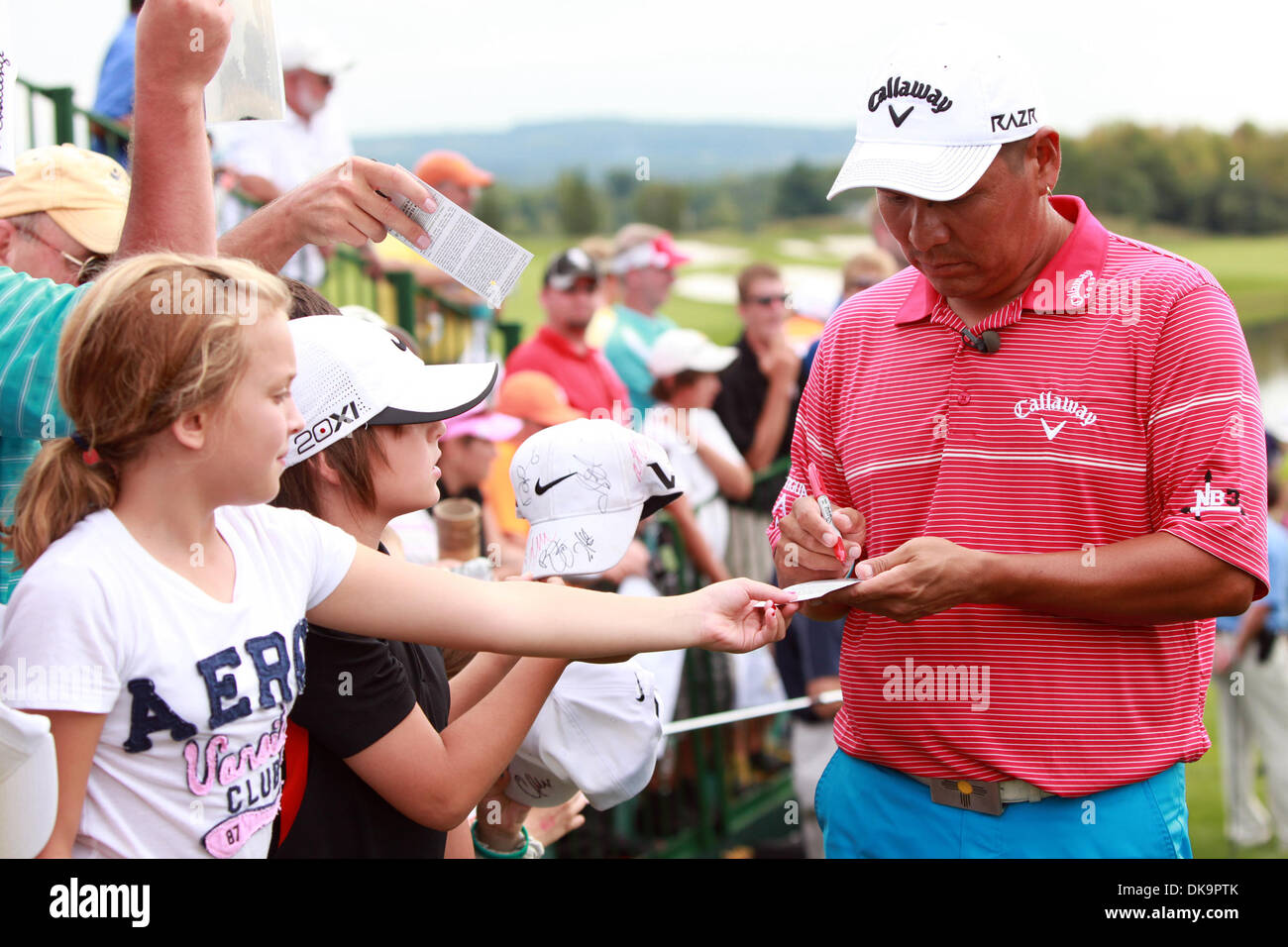 Aug. 31, 2011 - Verona, New York, U.S. - Notah Begay III signs ...