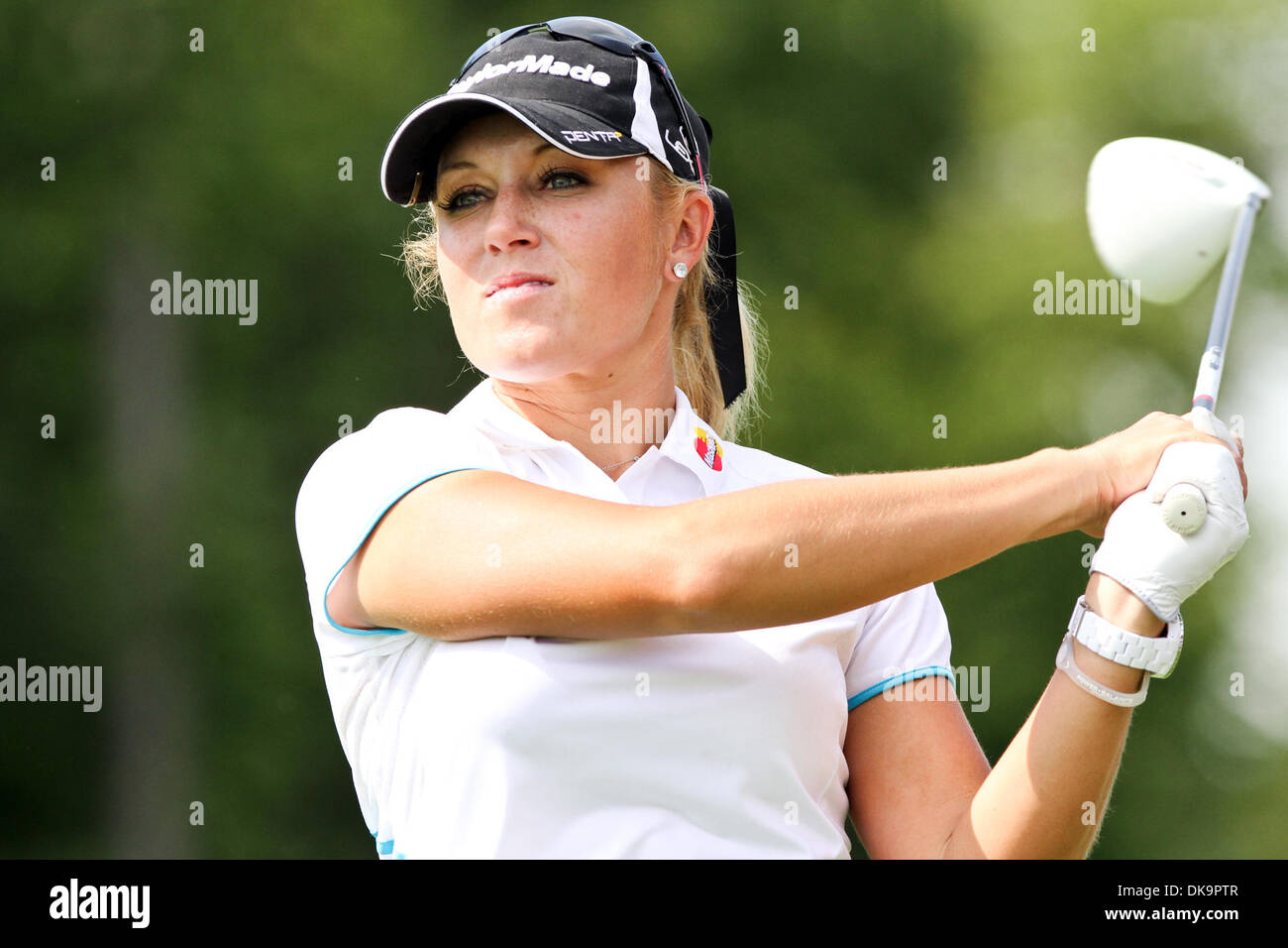 Natalie Gulbis Golf Clothes