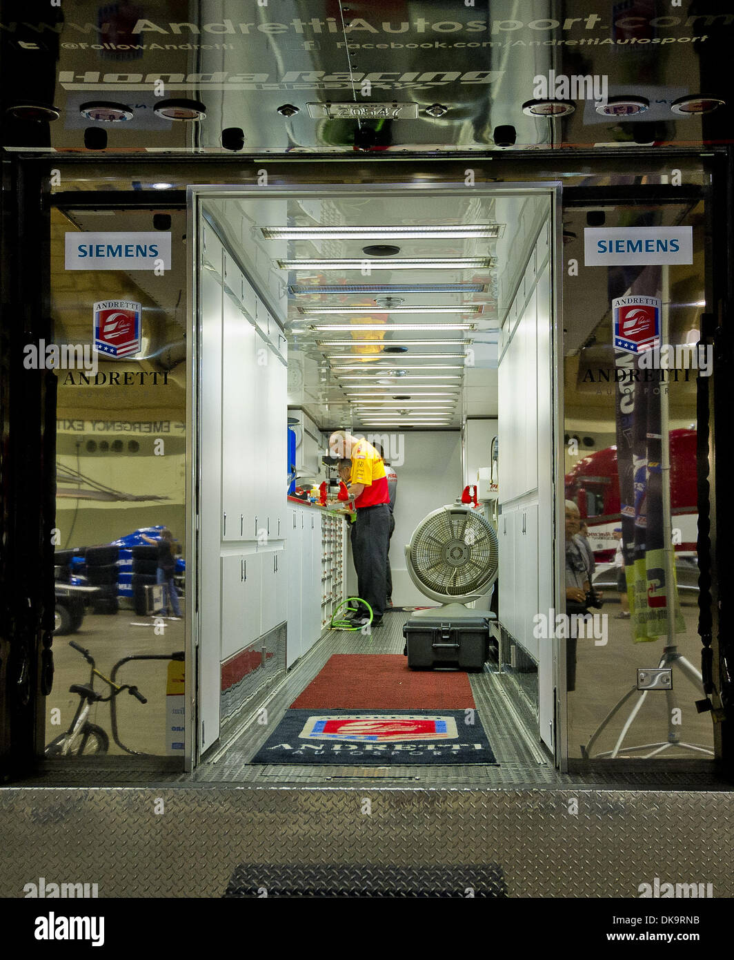 Sept. 2, 2011 - Baltimore, Maryland, U.S. - Teams prepare for the ...