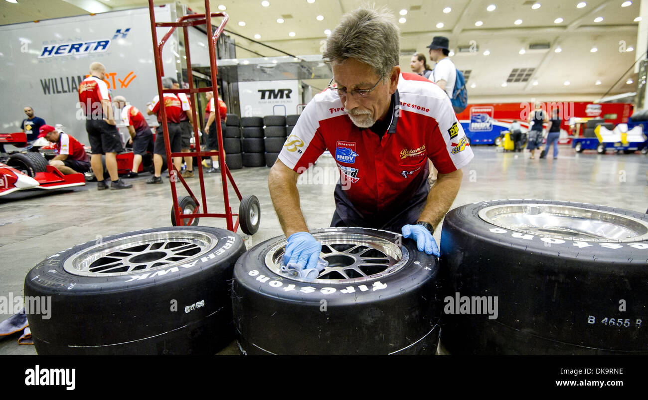 Sept. 2, 2011 - Baltimore, Maryland, U.S. - Teams prepare for the ...