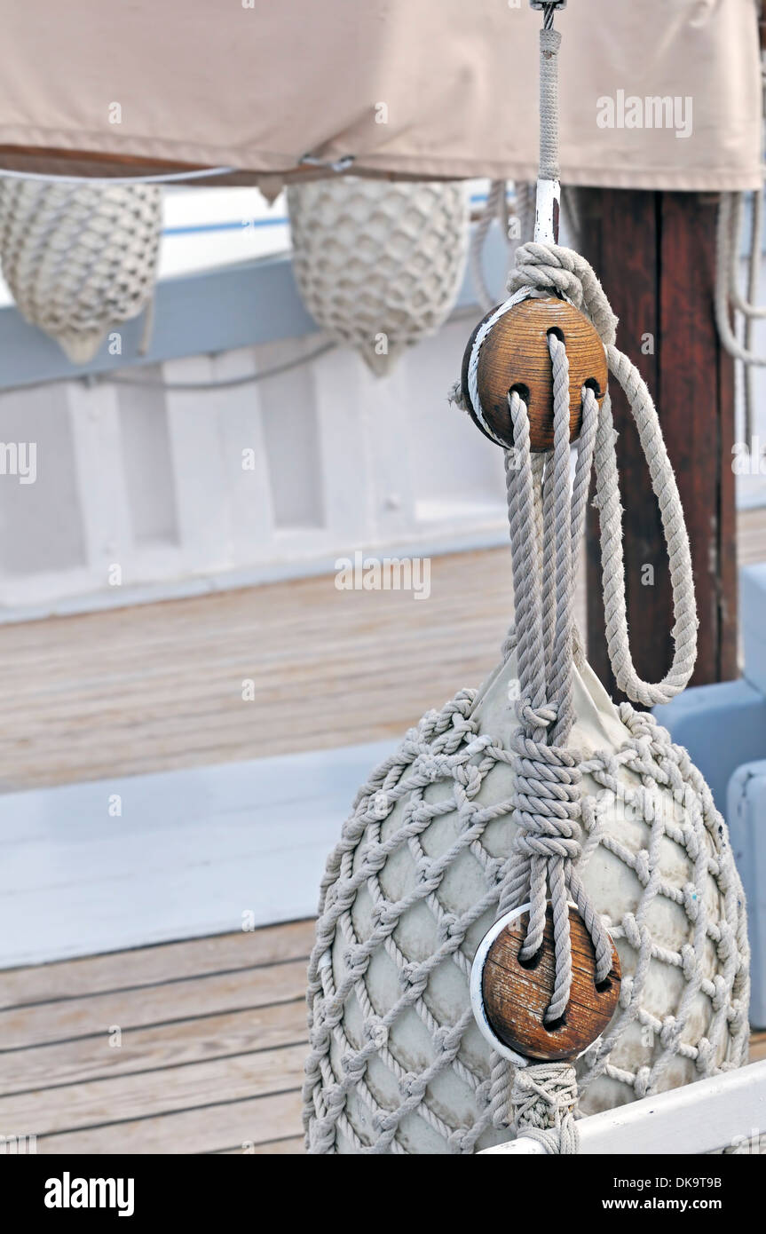 Classic sailboat rigging hi-res stock photography and images - Alamy