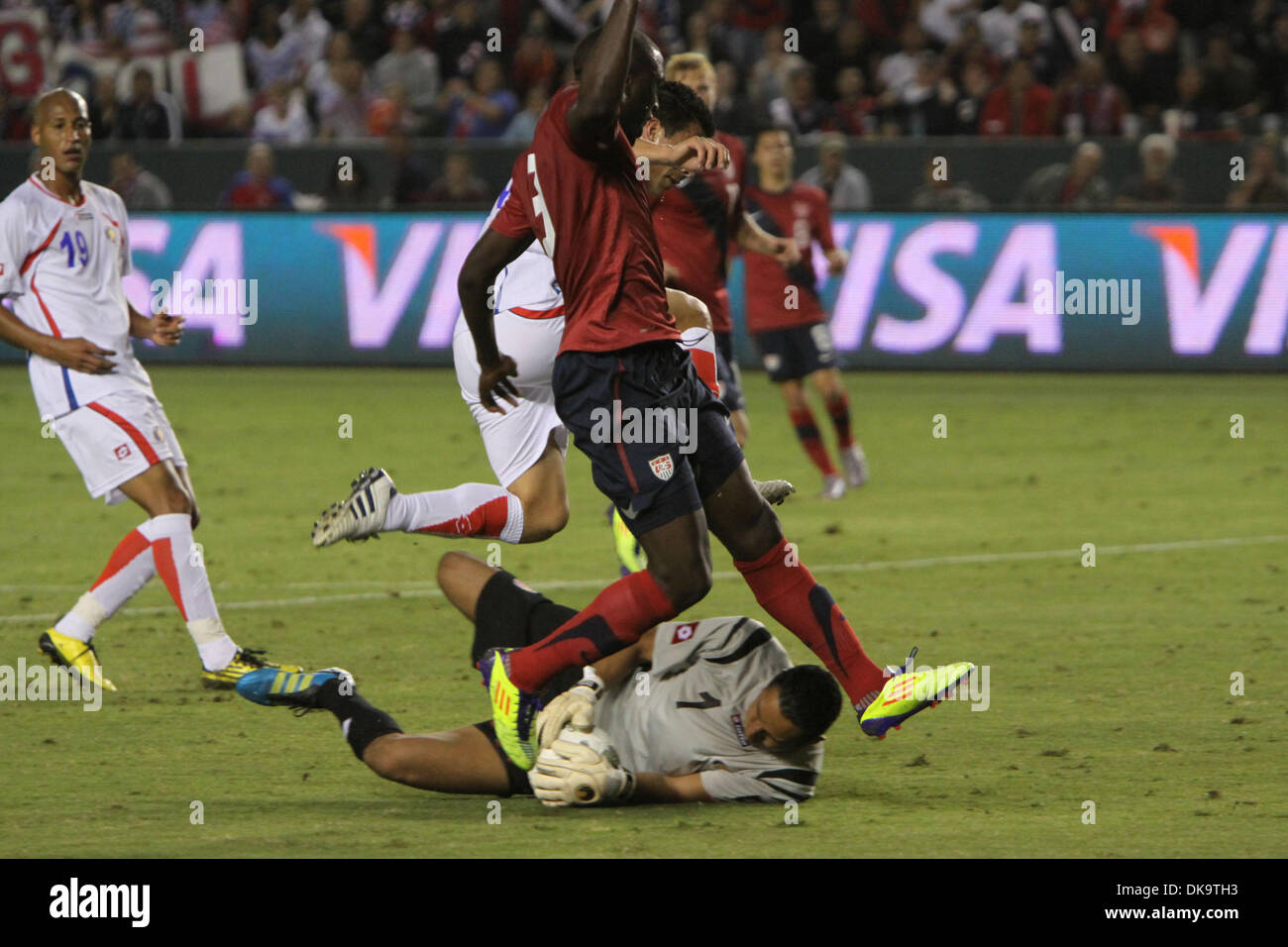 Costa rican goalkeeper keylor navas hi-res stock photography and images ...