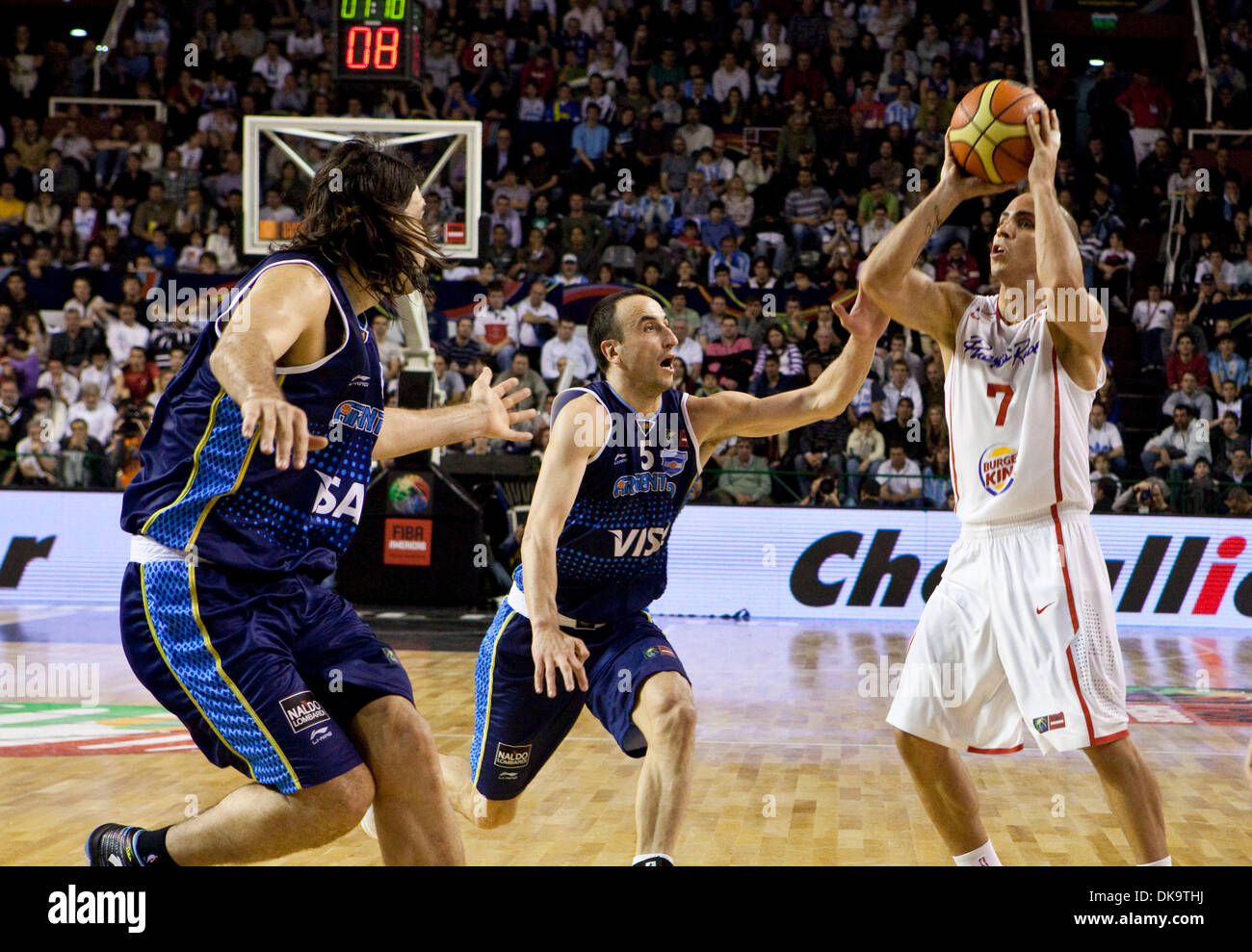 Manu stand hi-res stock photography and images - Alamy